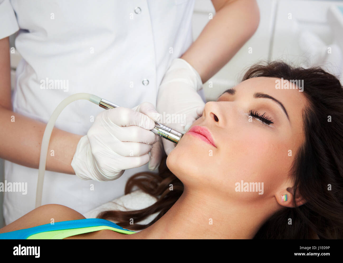 Laser beauty woman hi-res stock photography and images - Alamy