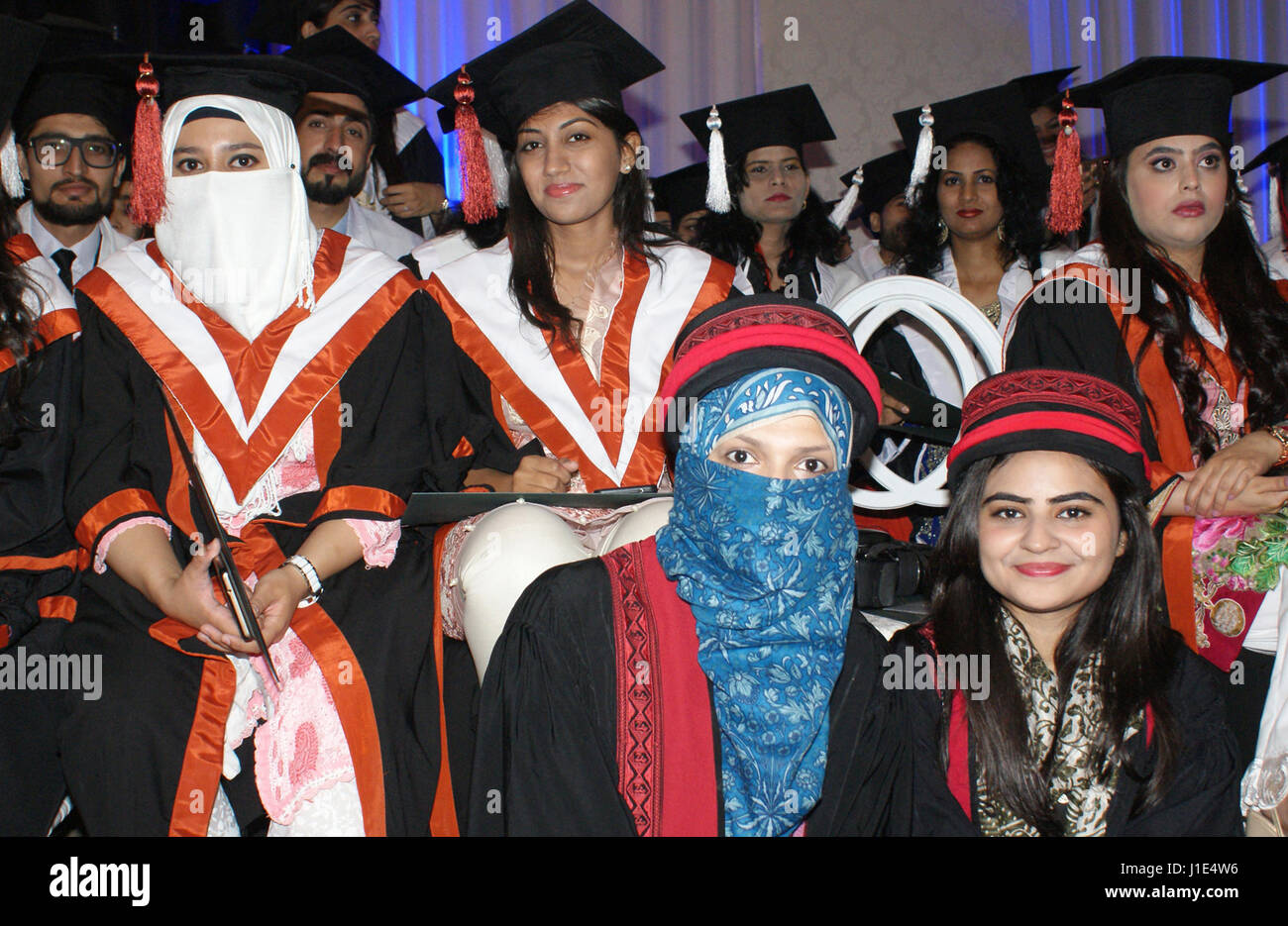 Karachi university students hi-res stock photography and images - Alamy