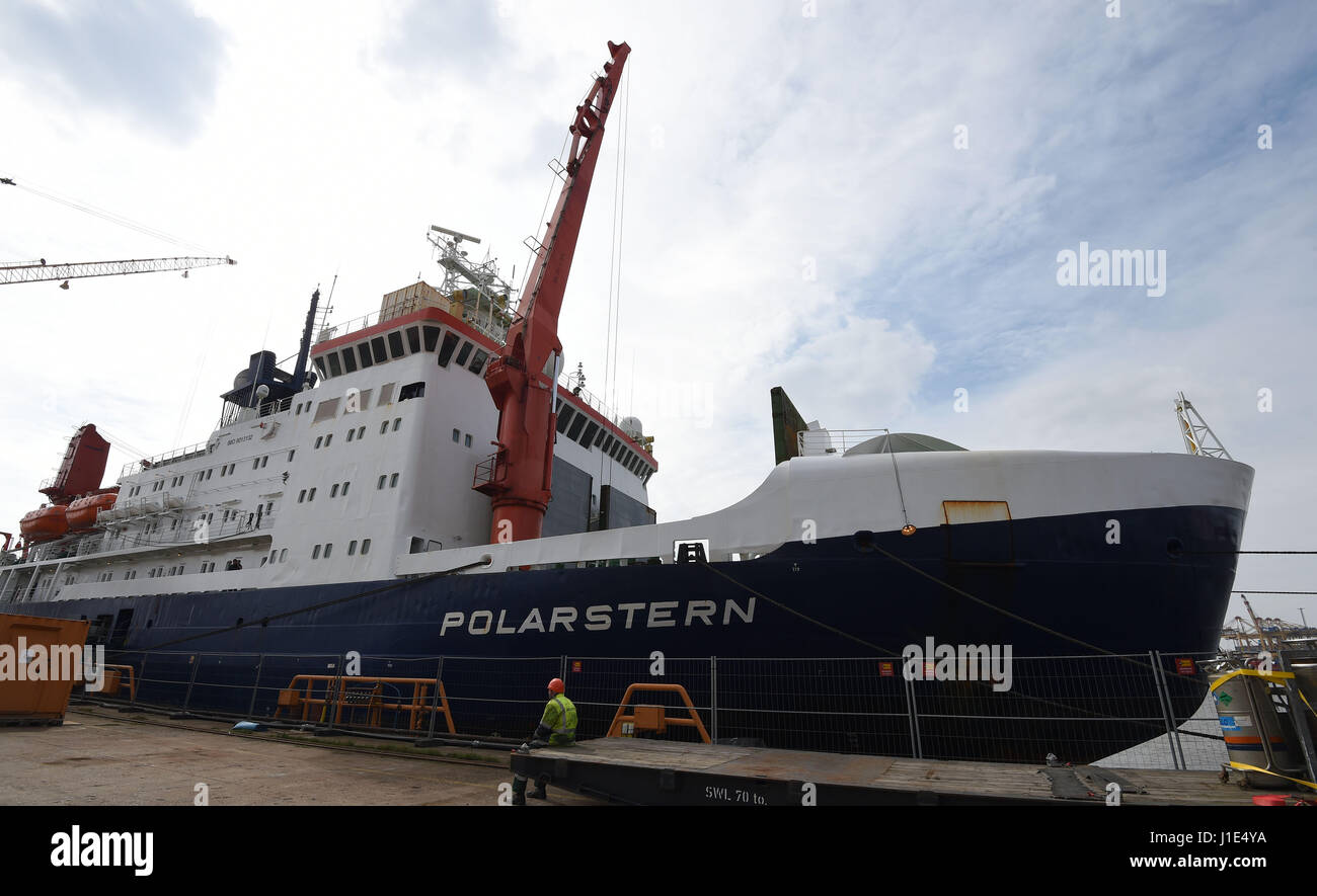 Bremen, Germany. 20th Apr, 2017. A shipyard worker in front of the ...