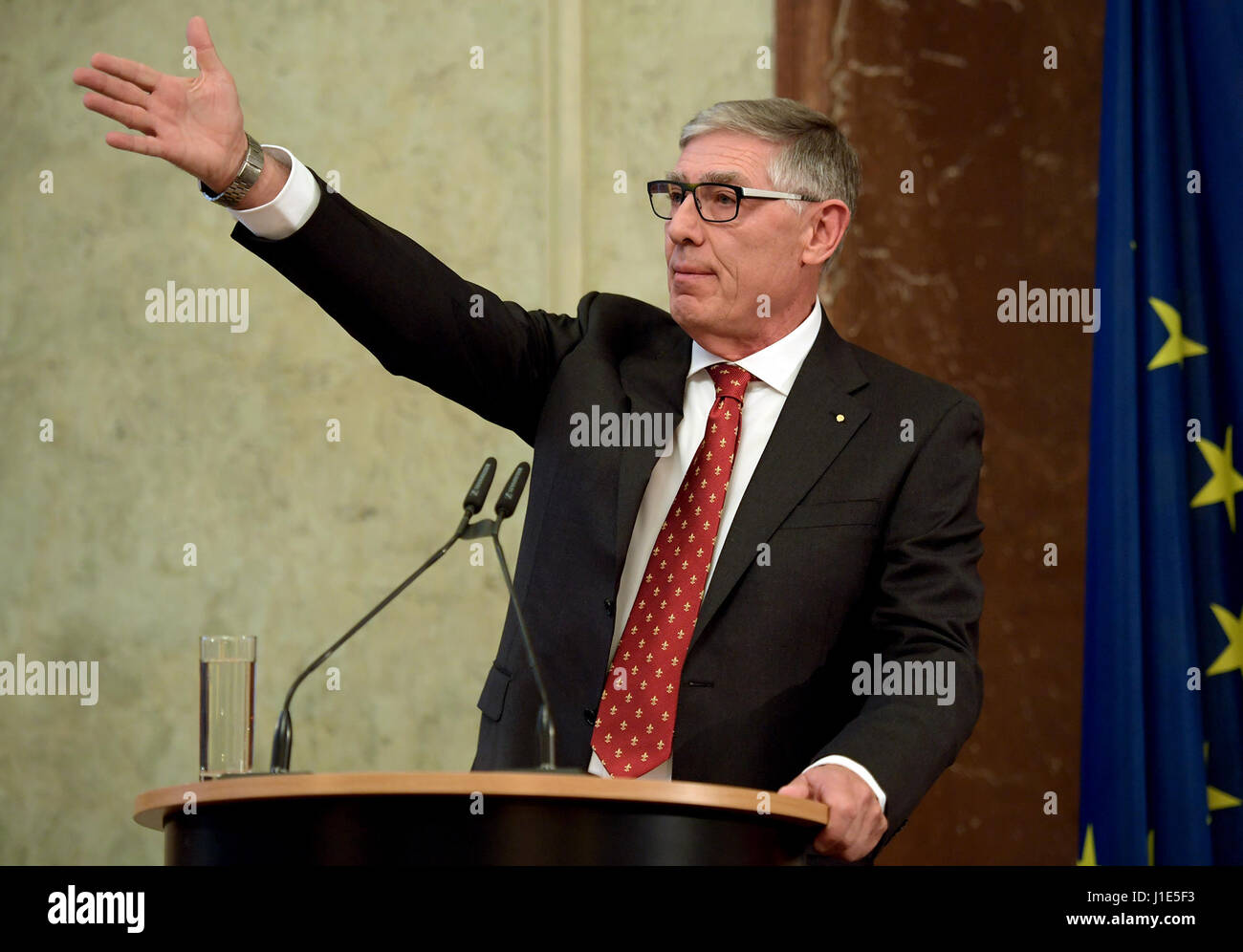 Chairman of the news of the world organisation hi-res stock photography ...