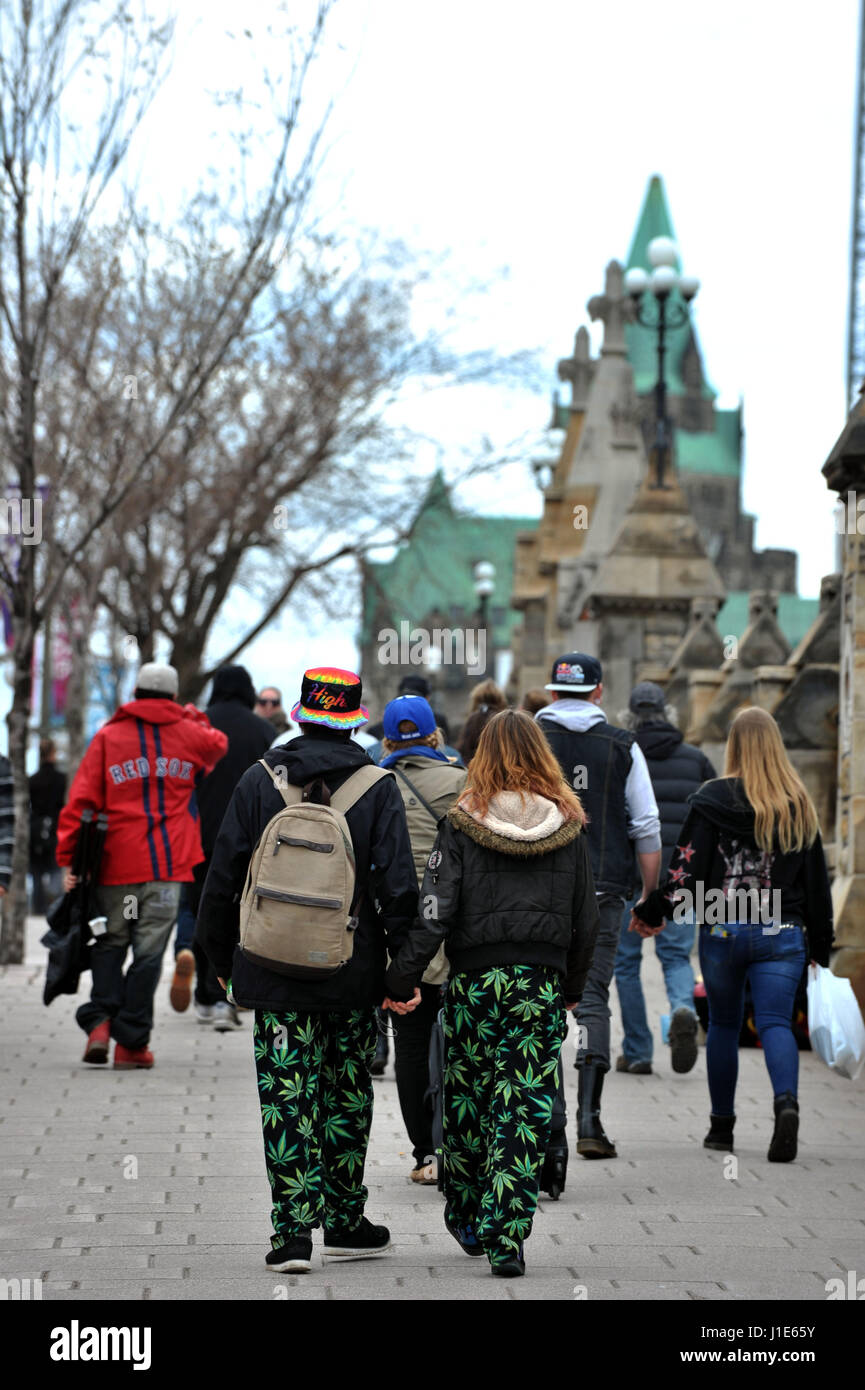 Ottawa, Canada. 20th Apr, 2017. Canada, Ottawa, April 20, 2017 People's ...