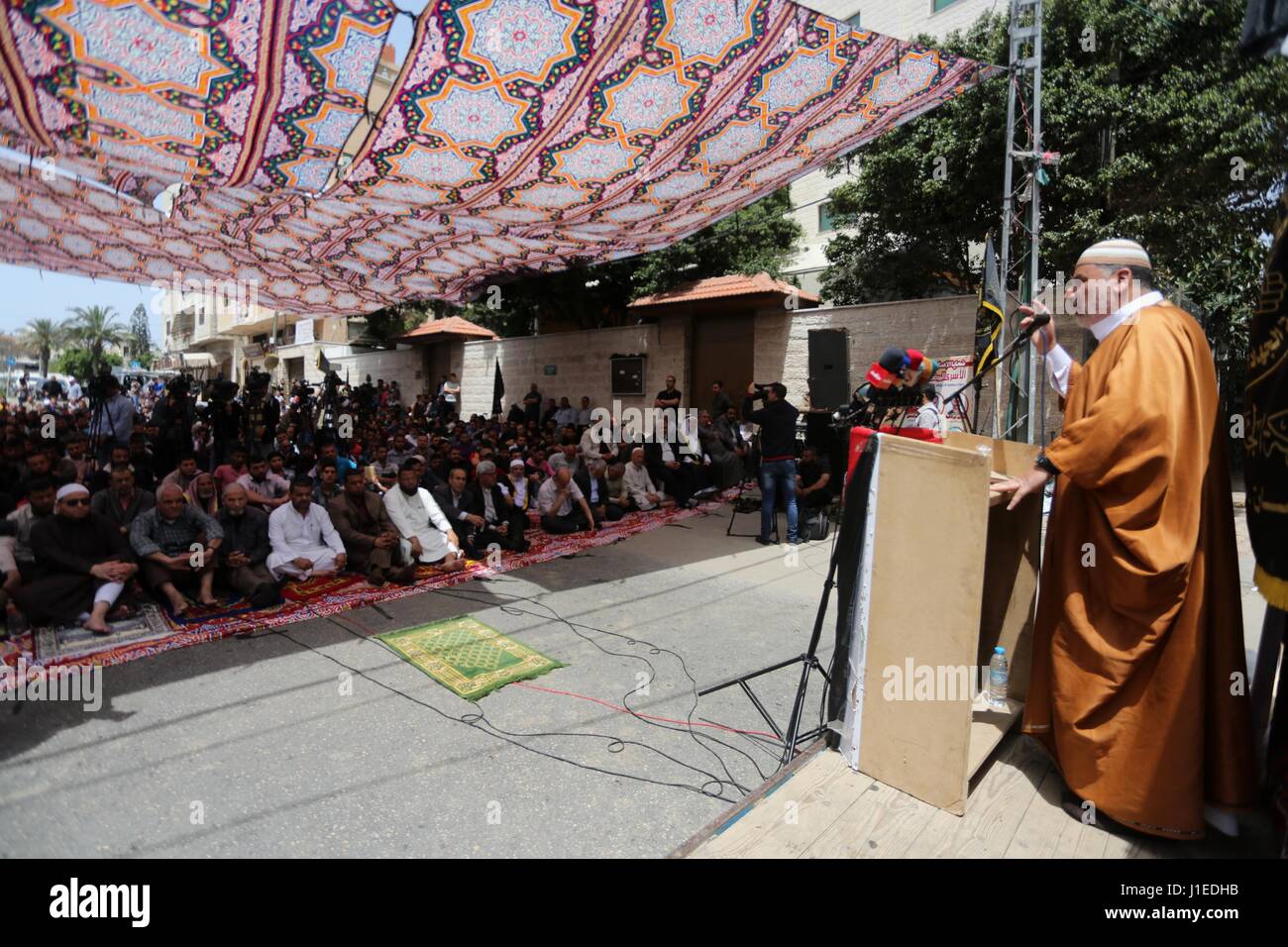 Gaza City, Gaza Strip, Palestinian Territory. 21st Apr, 2017 ...