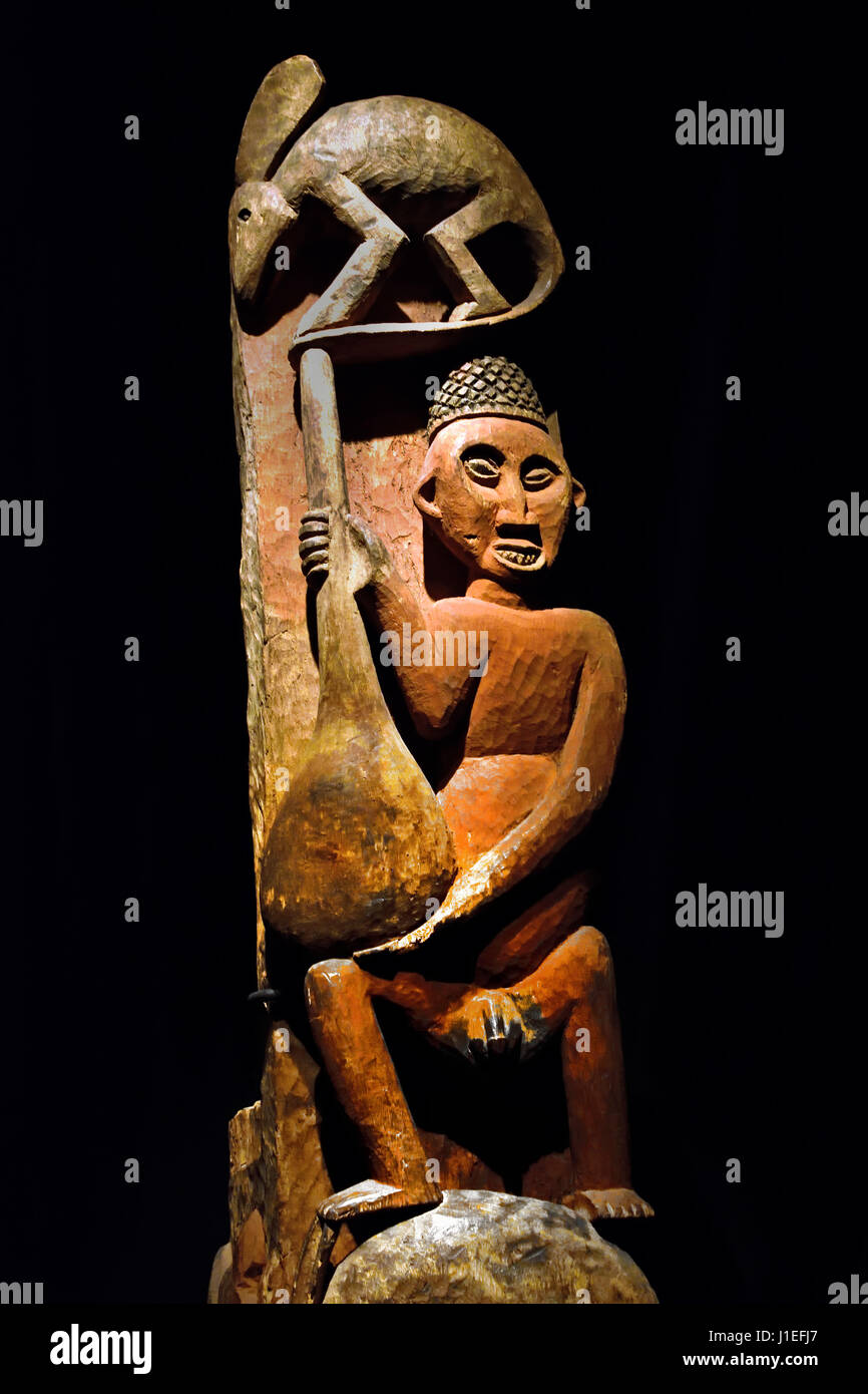 Bamileke sculpture hi-res stock photography and images - Alamy