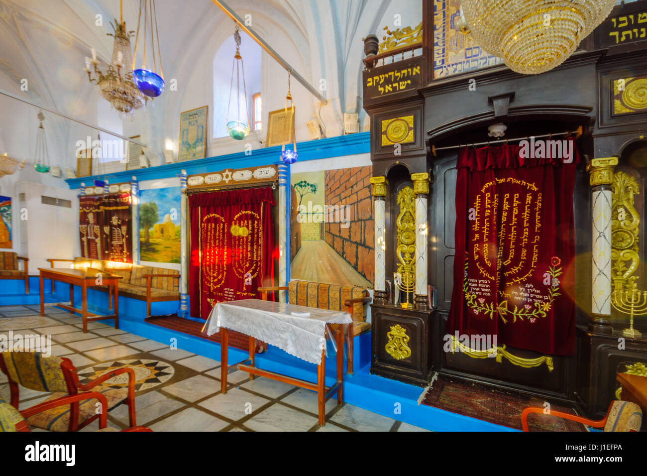 Jewish sephardic temple hi-res stock photography and images - Alamy