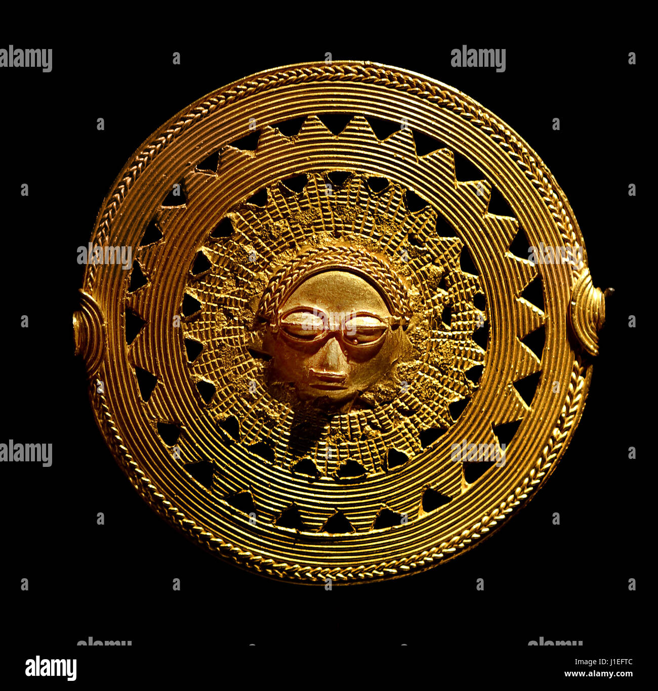 Ghana gold jewelry hi-res stock photography and images - Alamy