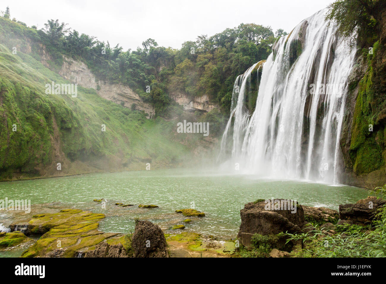 China guizhou huangguoshu waterfall hi-res stock photography and images - Alamy