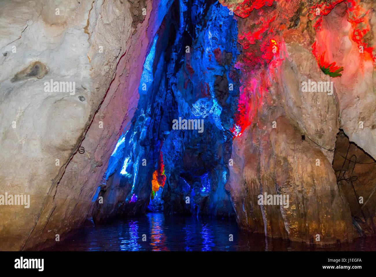 China, Guizhou, Dragon Palace Inside the Cavern Stock Photo - Alamy
