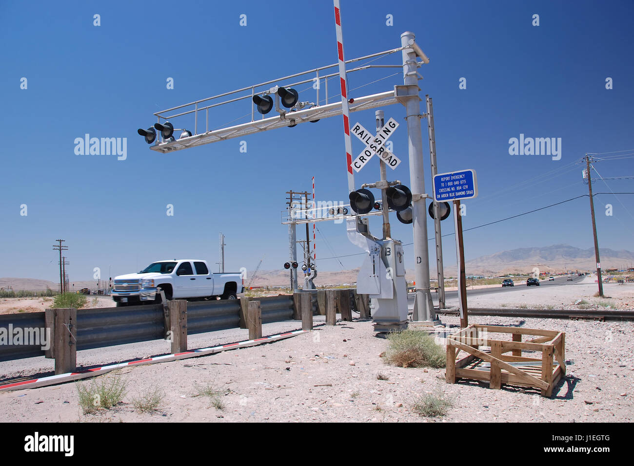 Railroad Crossing in Nevada, USA Stock Photo - Alamy