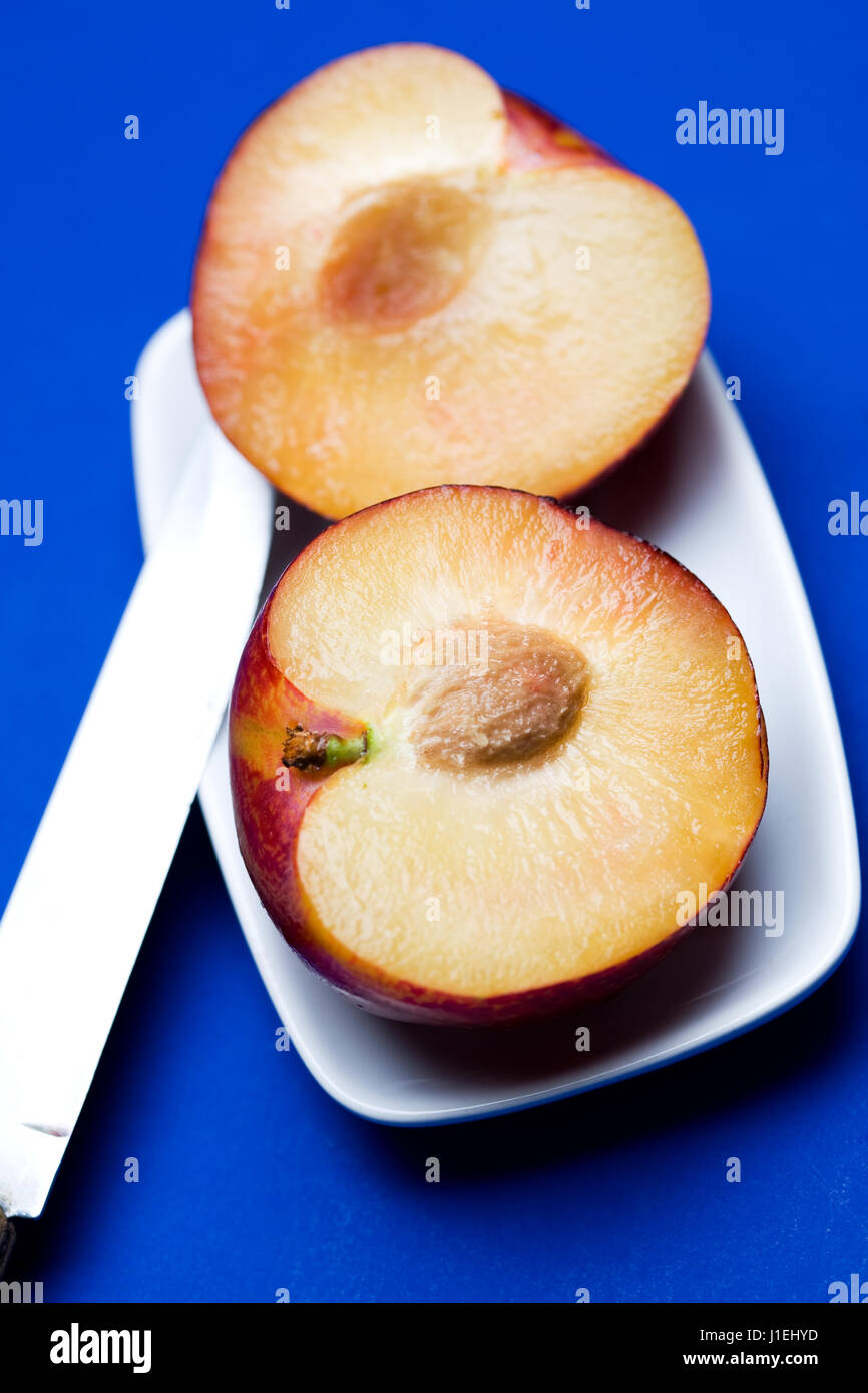 Half of a plate hi-res stock photography and images - Alamy