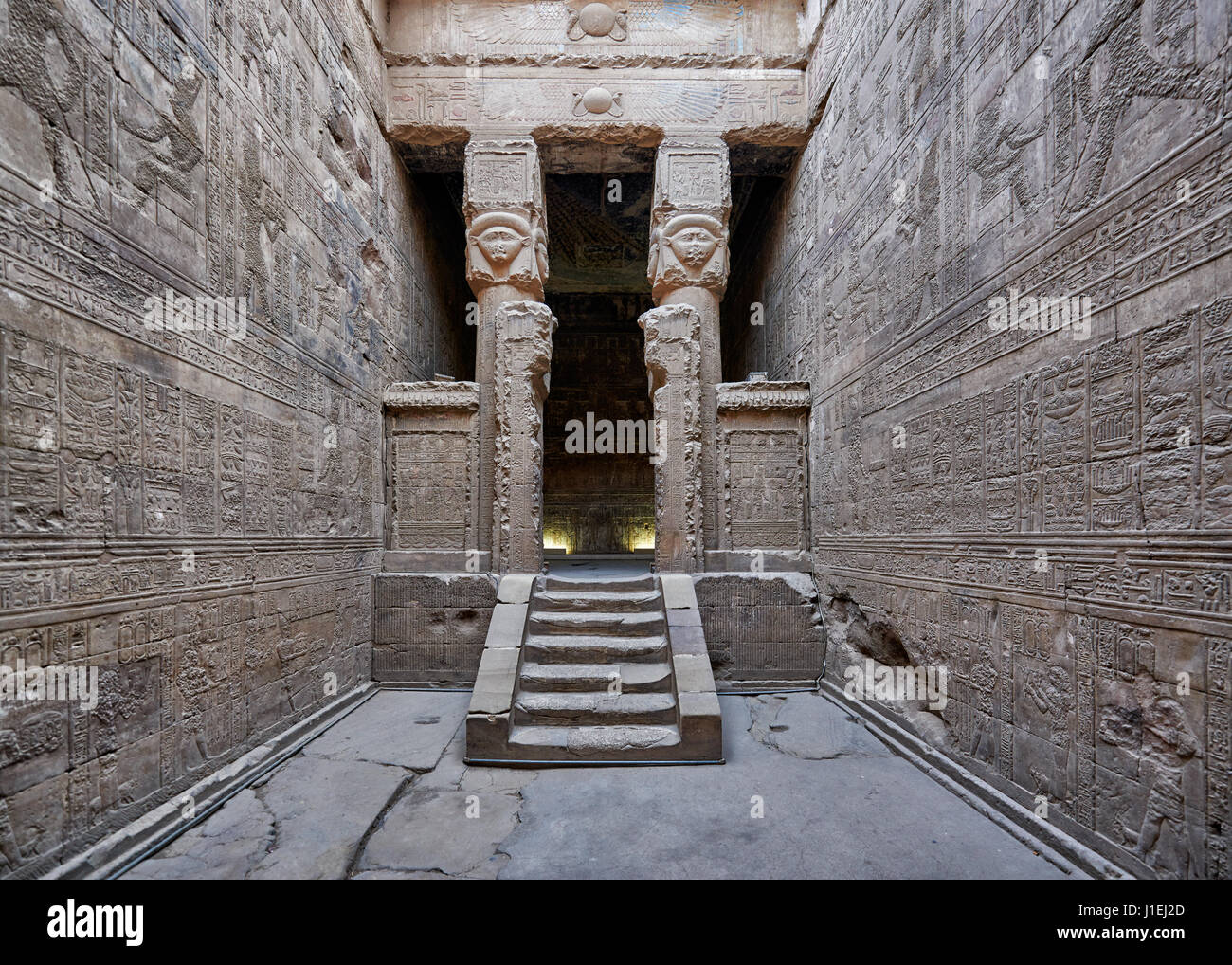 Wabet (purification chapel) inside Hathor temple in ptolemaic Dendera ...