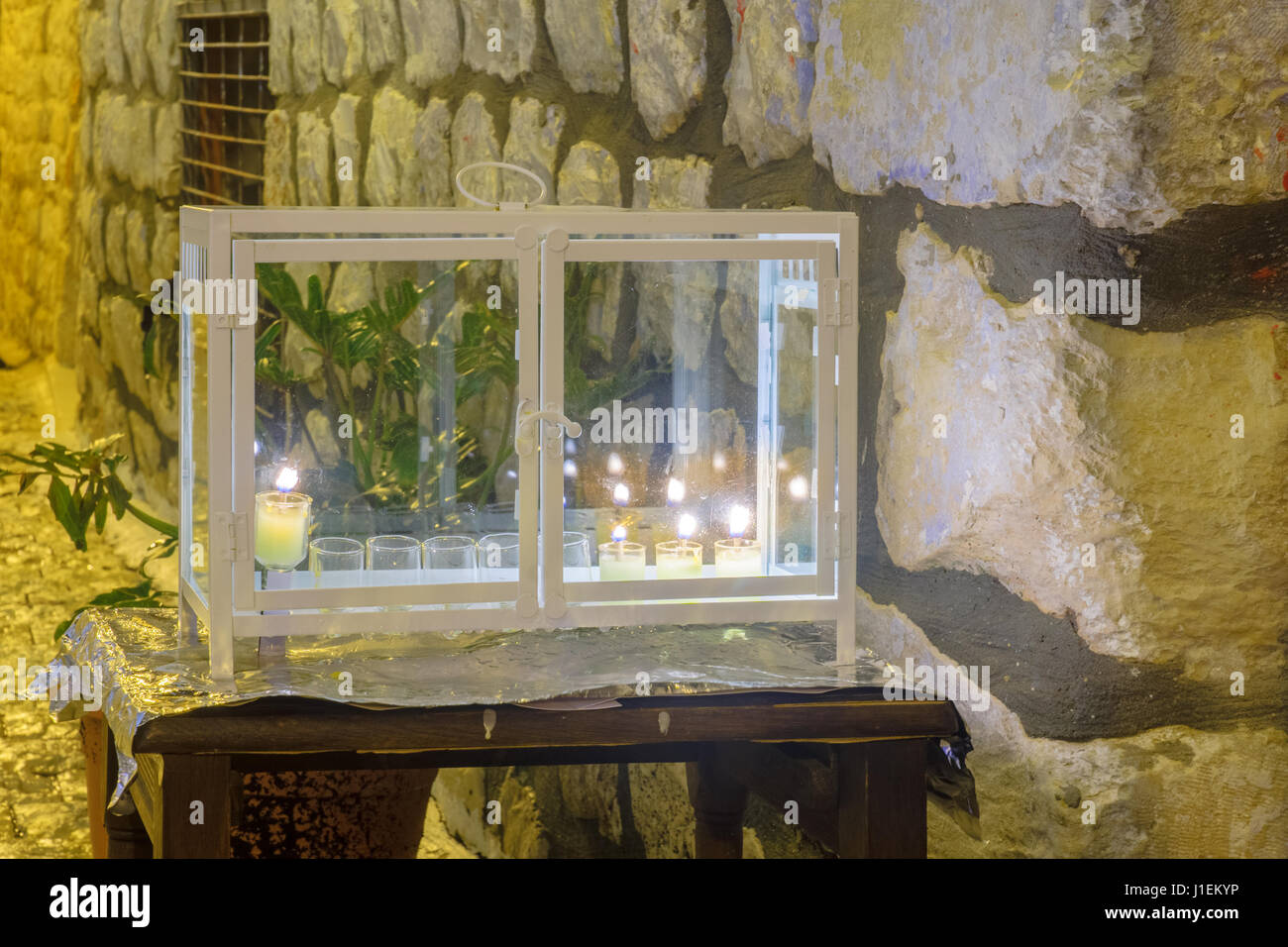 Jewish menorah burning oil hi-res stock photography and images - Alamy