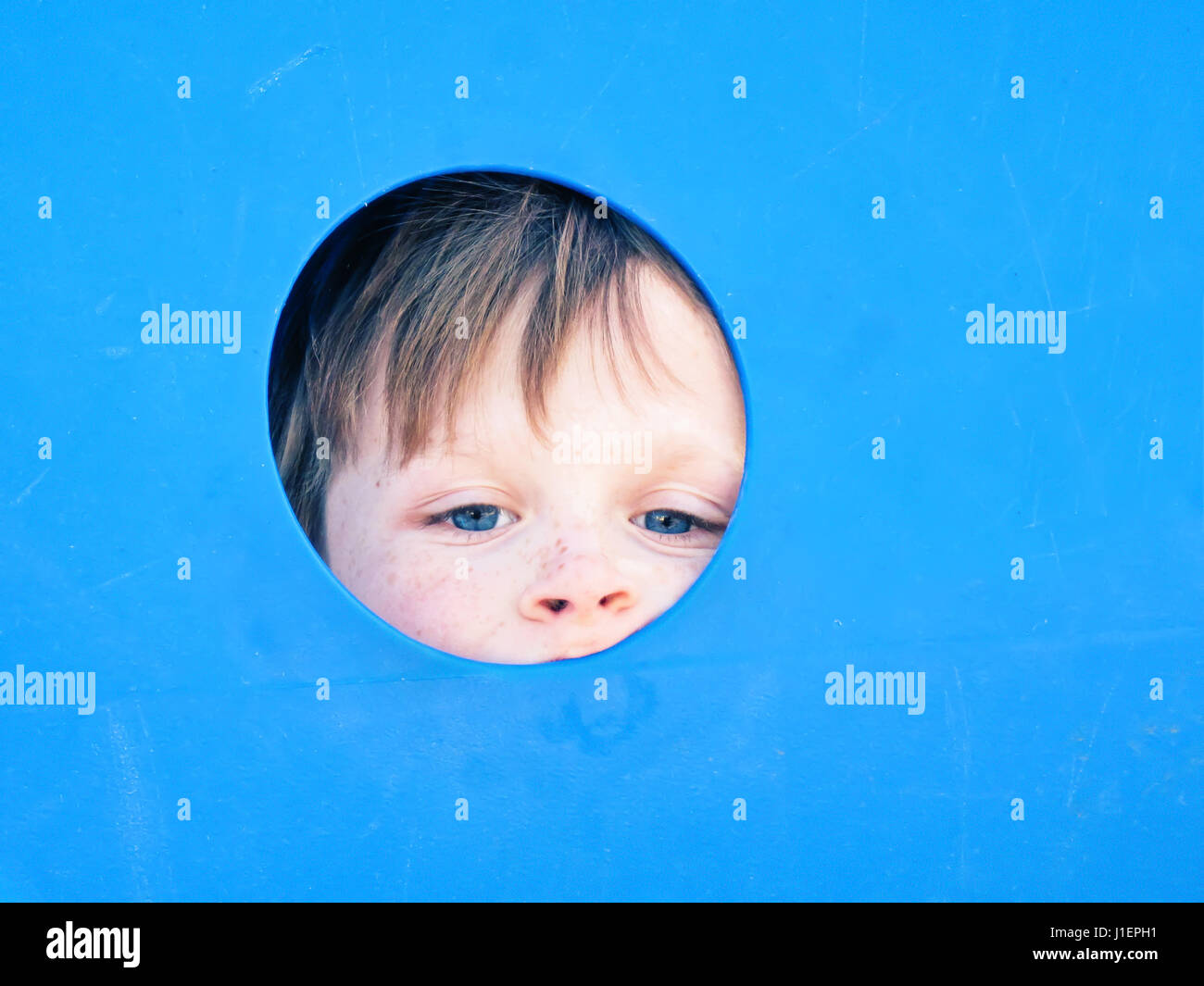 Blue circle boy hi-res stock photography and images - Alamy