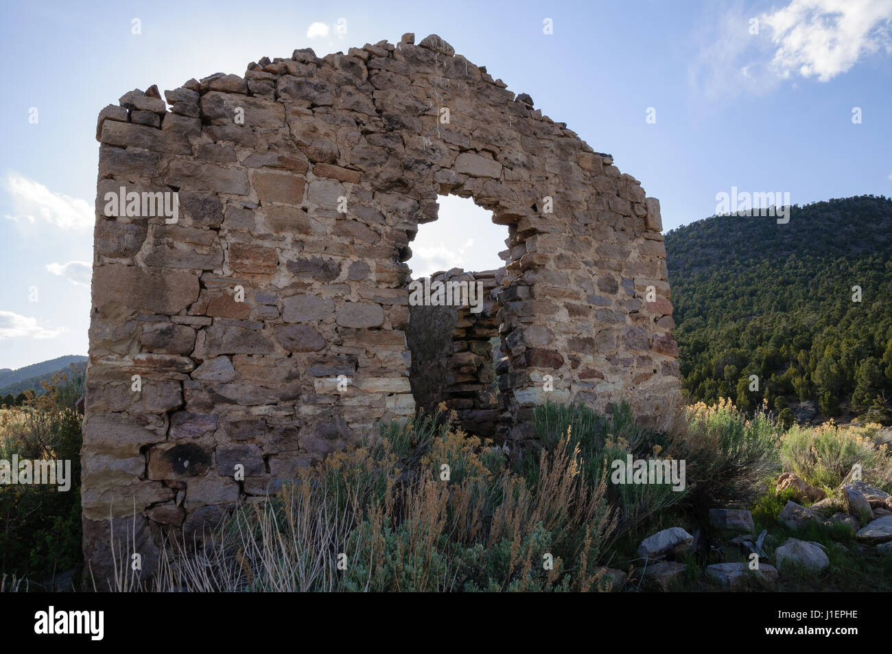 Old, abandoned stone building in the ghost town of Stateline, Utah ...