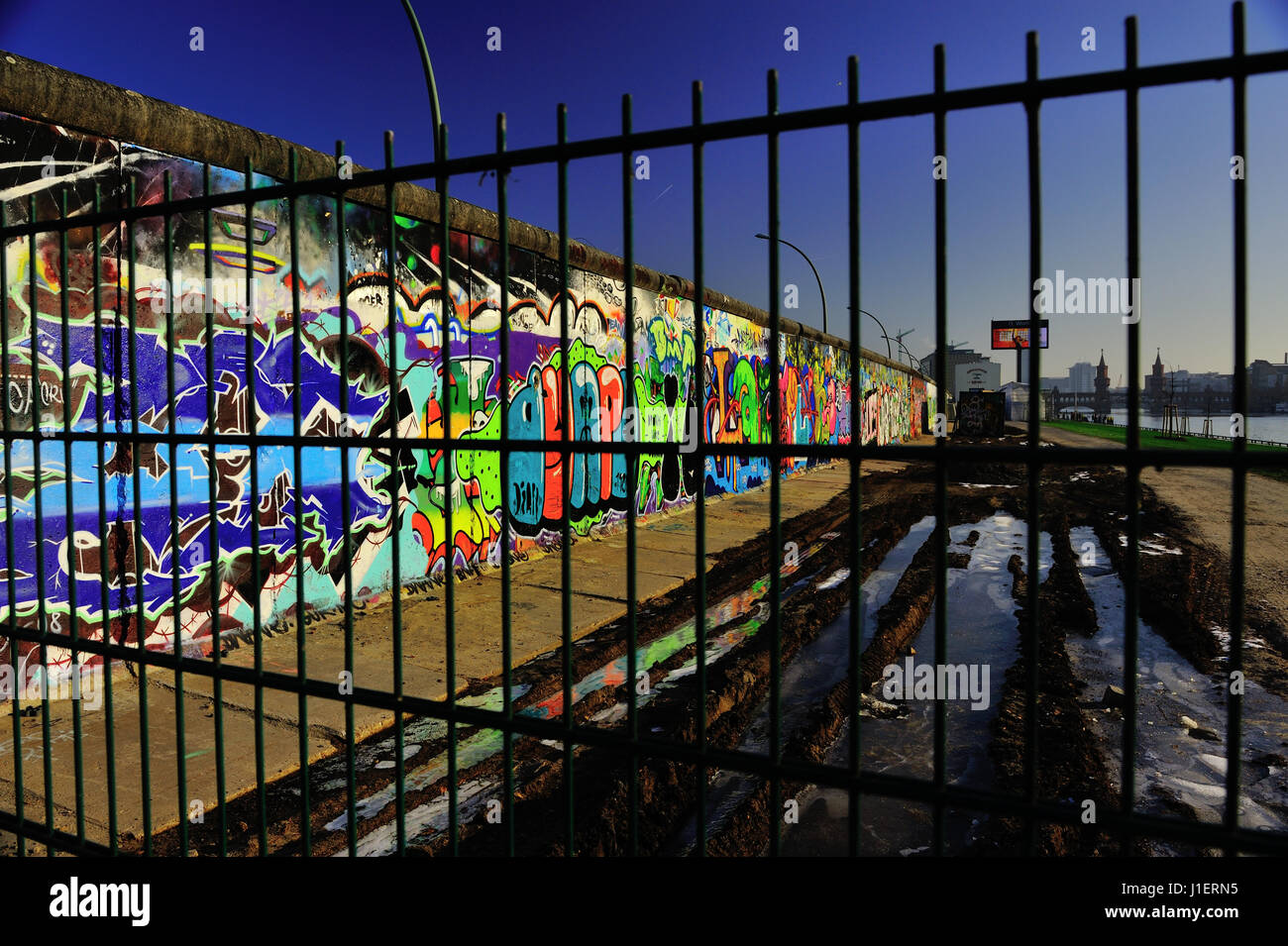 Berlin, Berlin wall, cold war, east berlin, east side area stasi ...