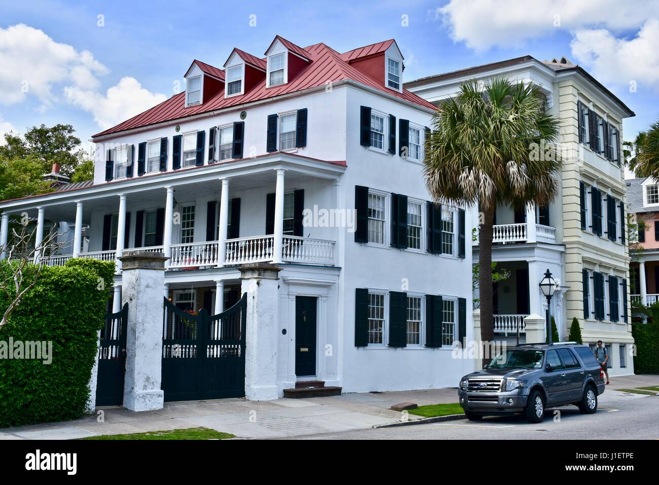 Beautiful colonial style house near East battery street Charleston ...