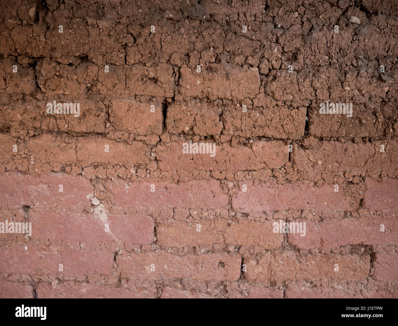 Texture of mud brick wall Stock Photo - Alamy