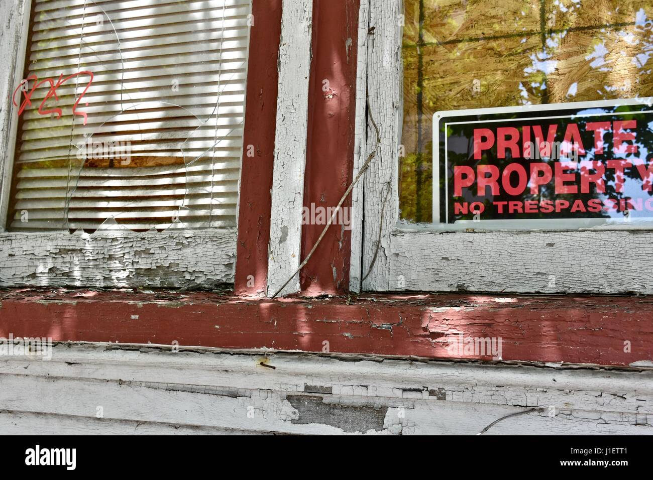 Windows broke hi-res stock photography and images - Alamy