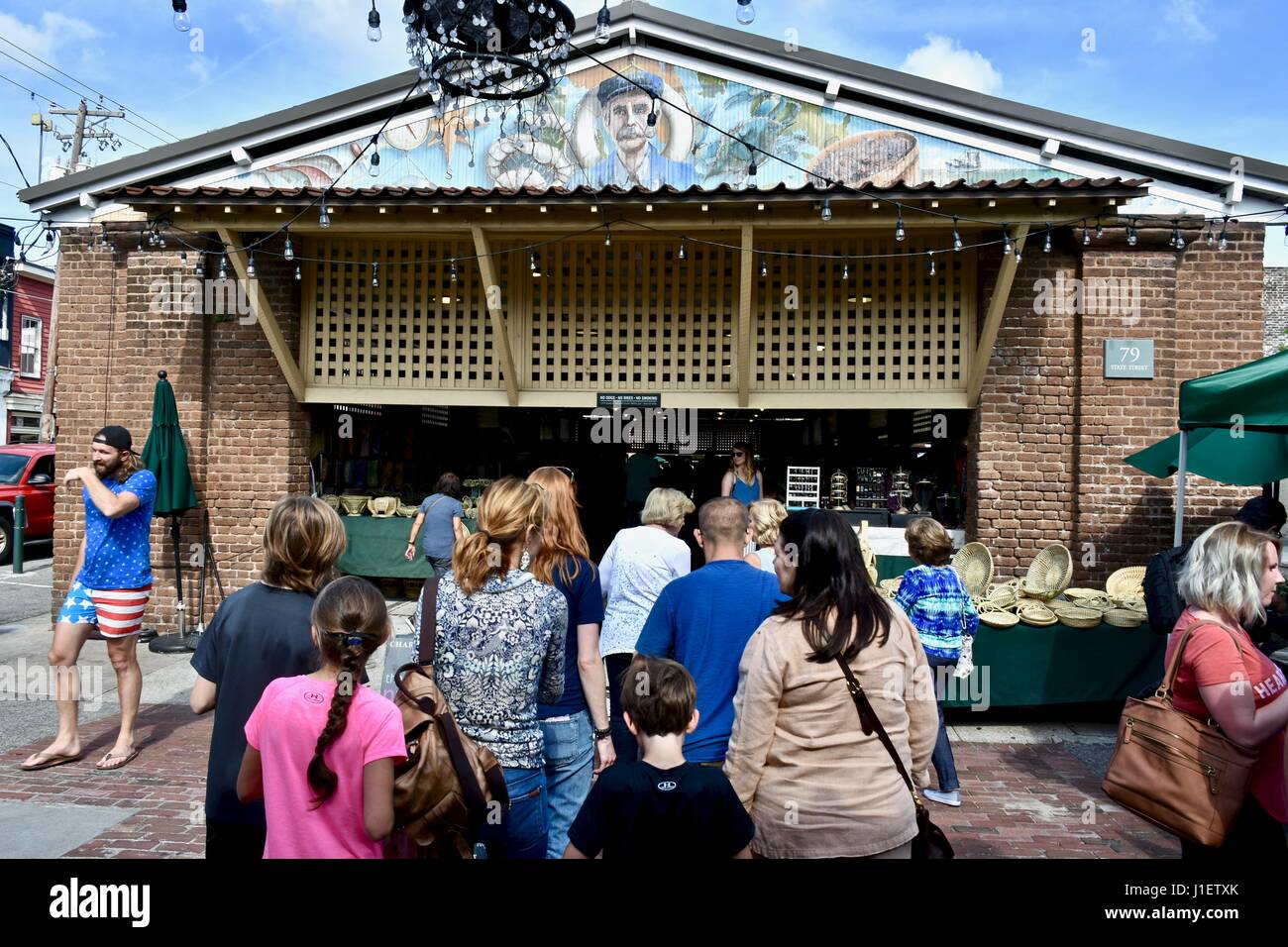 Charleston city market hi-res stock photography and images - Alamy