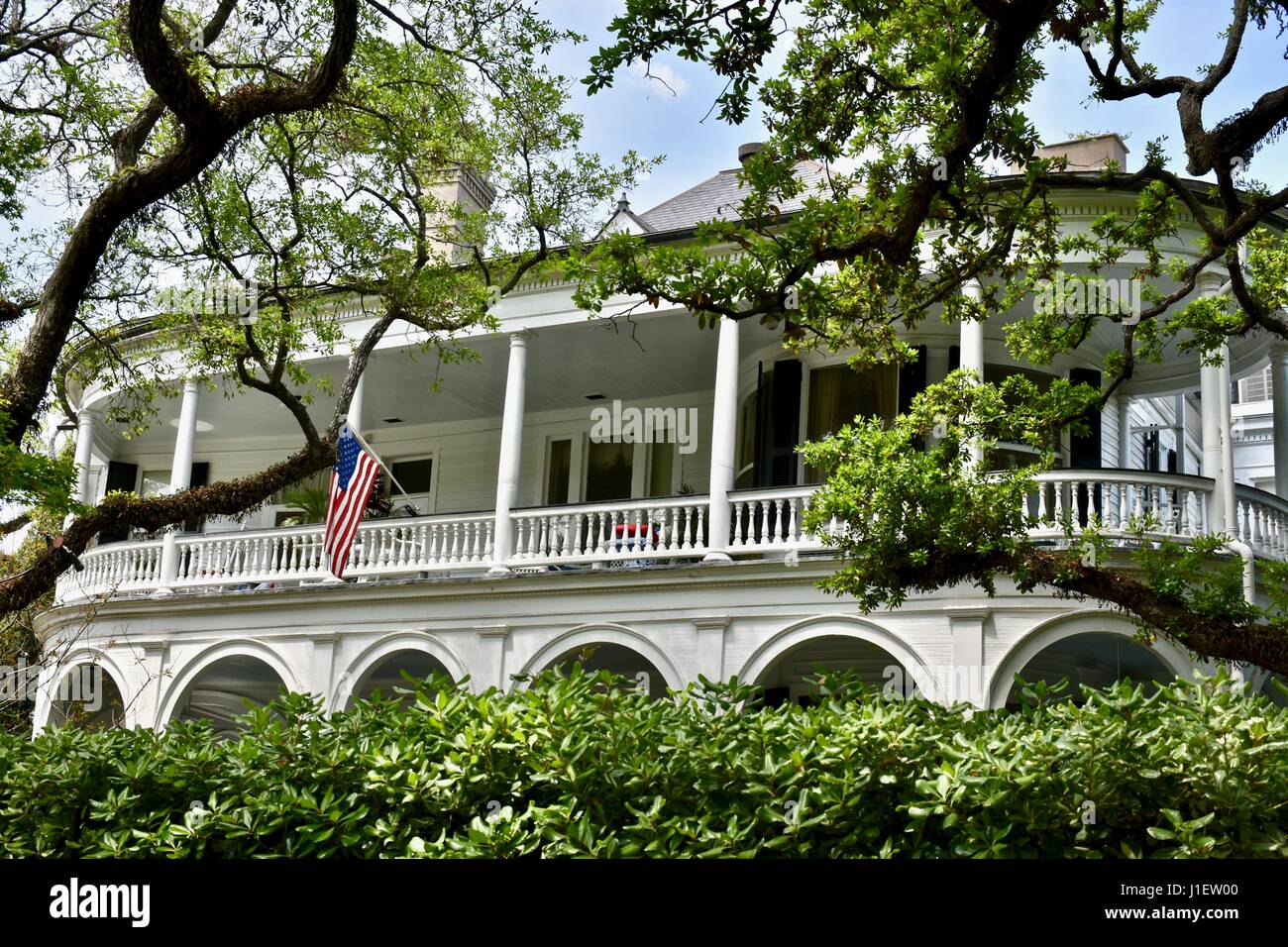 Old colonial house white hi-res stock photography and images - Alamy