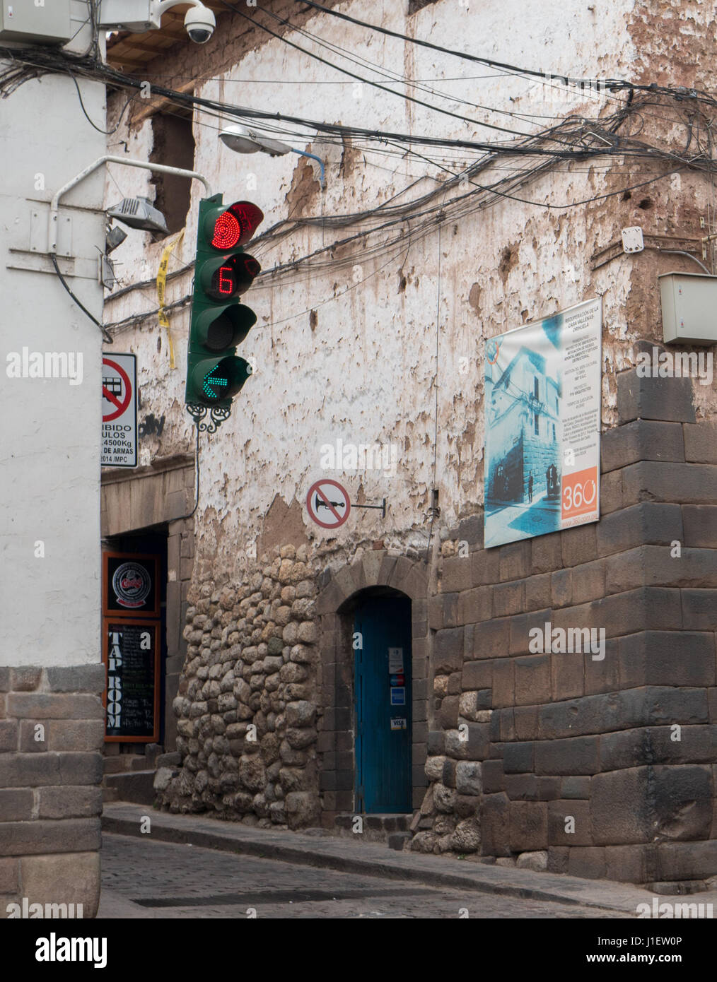 Street in Cusco, Peru Stock Photo - Alamy
