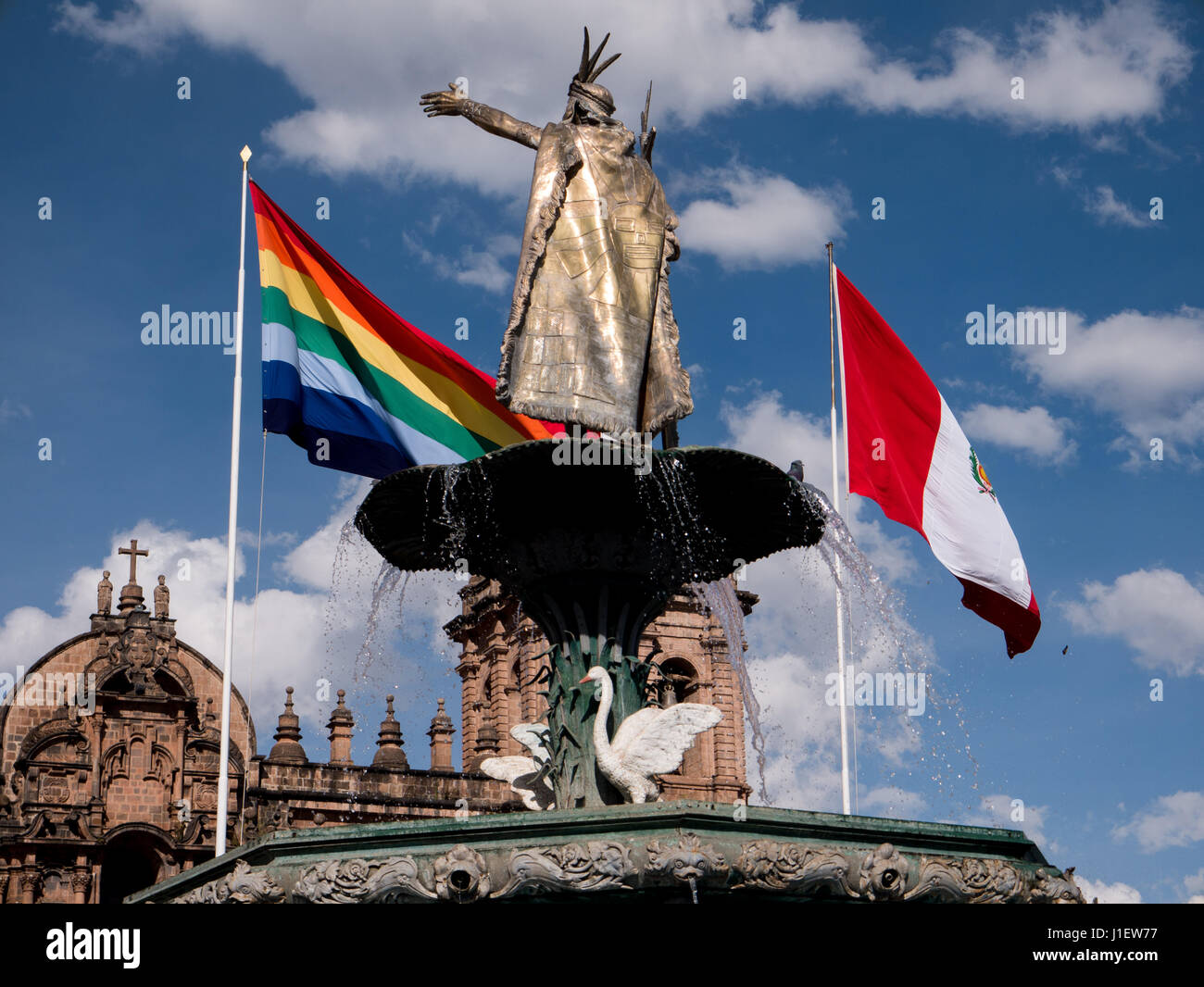 Manco Capac water fountain golden statue in Cusco, Peru Stock Photo - Alamy