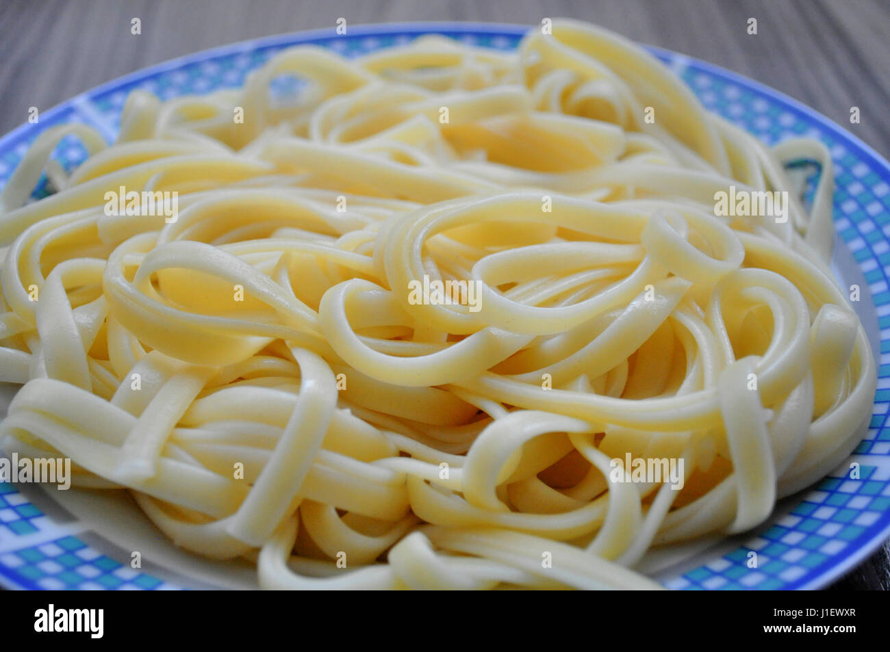 Plain spaghetti hi-res stock photography and images - Alamy