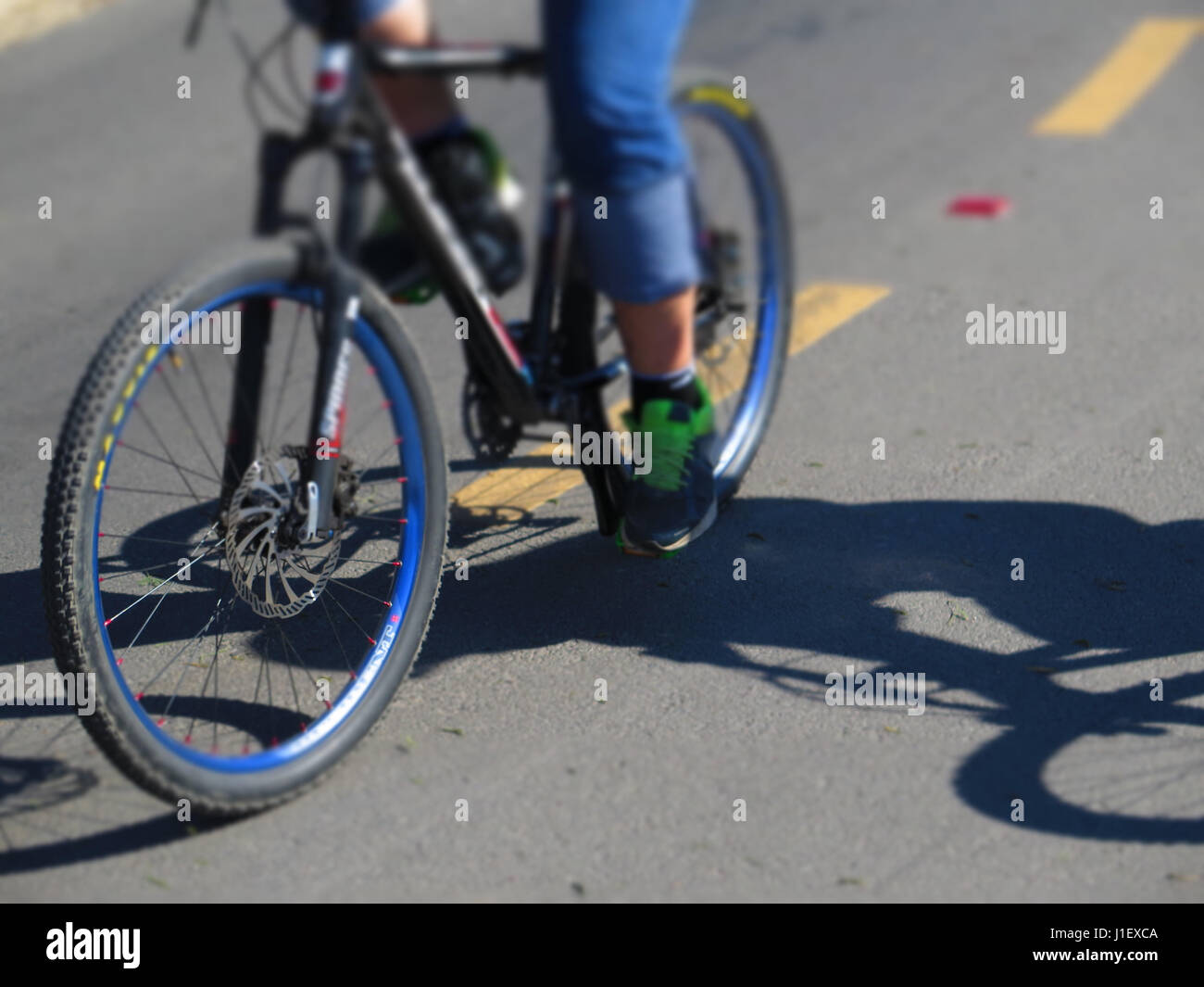 Asphtalt hi-res stock photography and images - Alamy