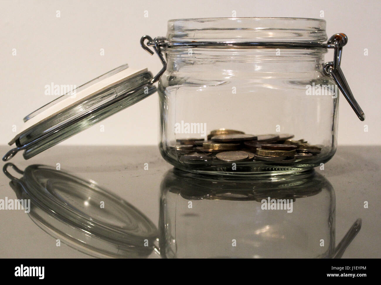 Foreign currencies pot hi-res stock photography and images - Alamy