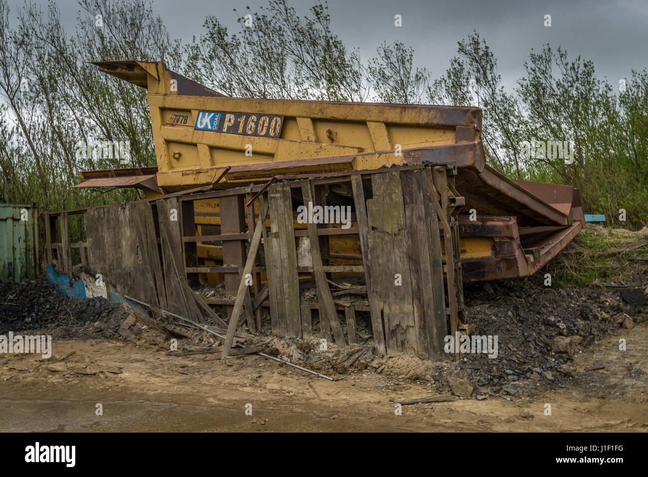 Quarry vehicle hi-res stock photography and images - Alamy