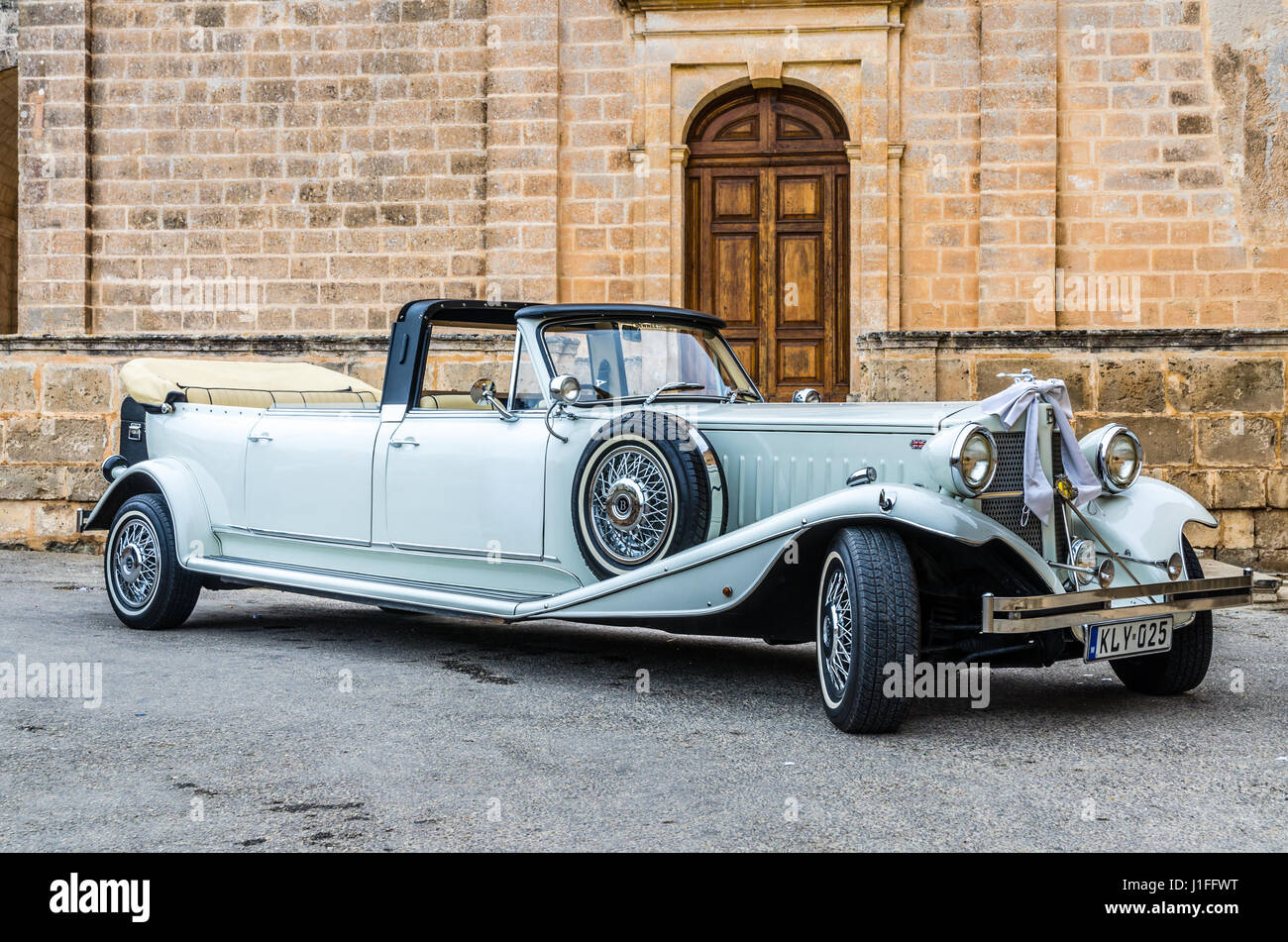 Limousine 1930s hi-res stock photography and images - Alamy