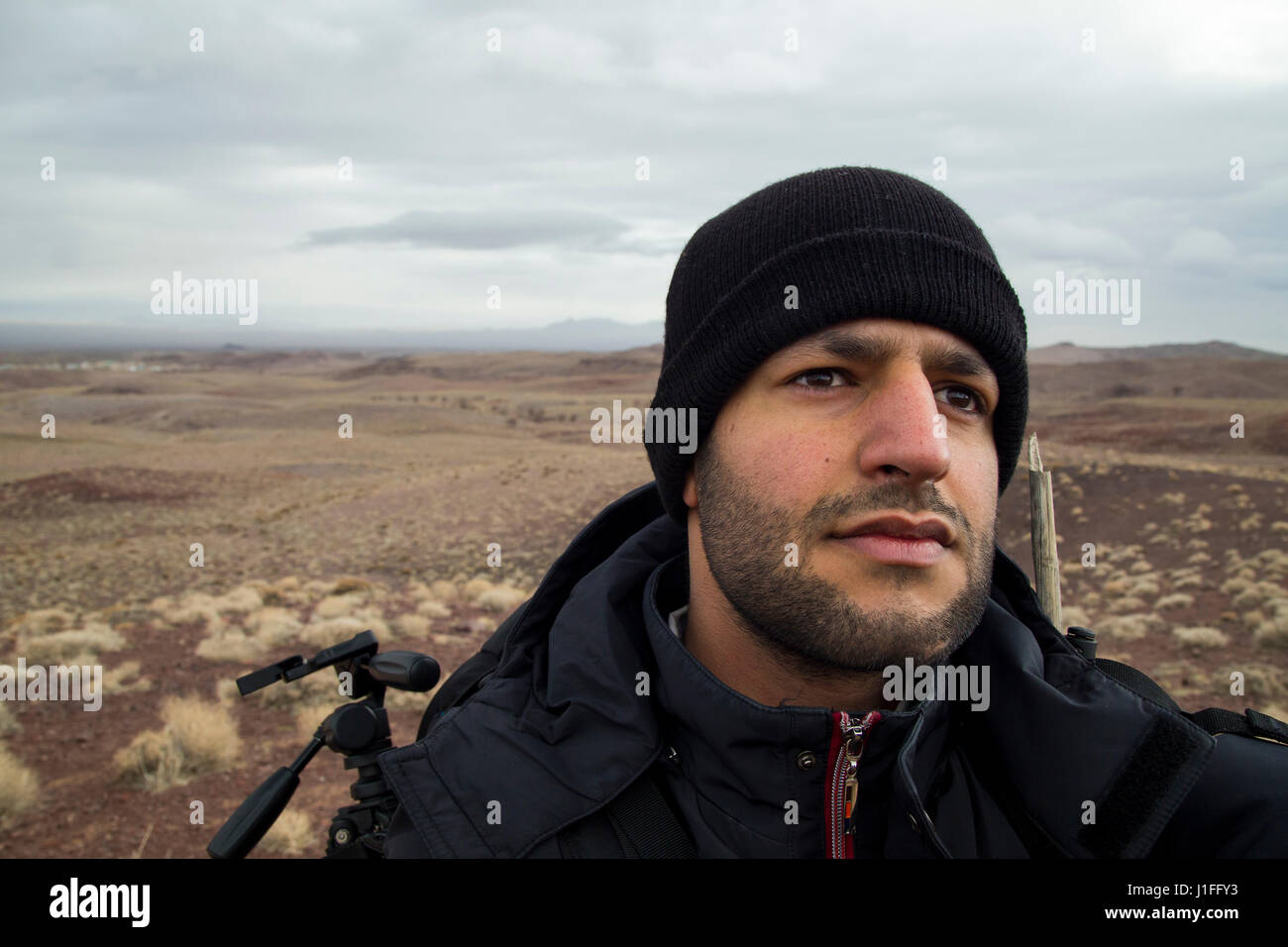 man in desert Stock Photo - Alamy