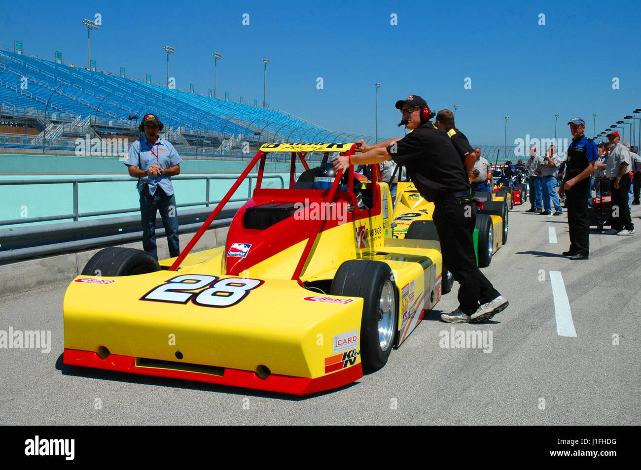 Indy fans in stands hi-res stock photography and images - Alamy