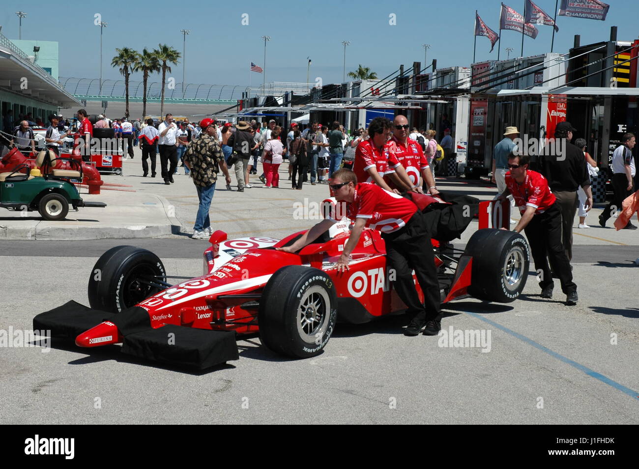 Indy racing Miami Homestead Speedway USA crew on pit lane Stock Photo ...
