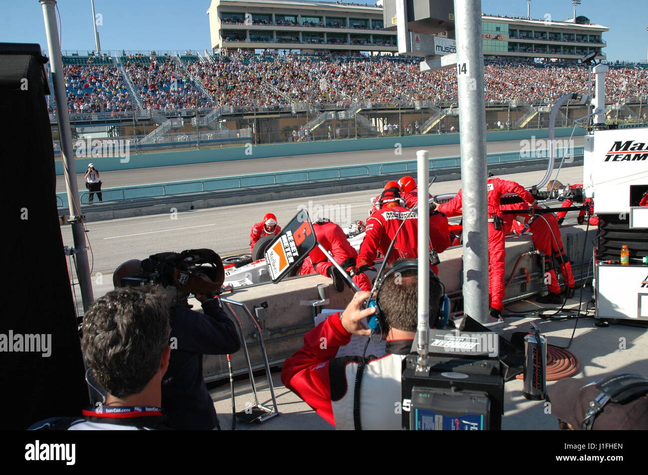 Indy racing Miami Homestead Speedway USA crew on pit lane Stock Photo ...