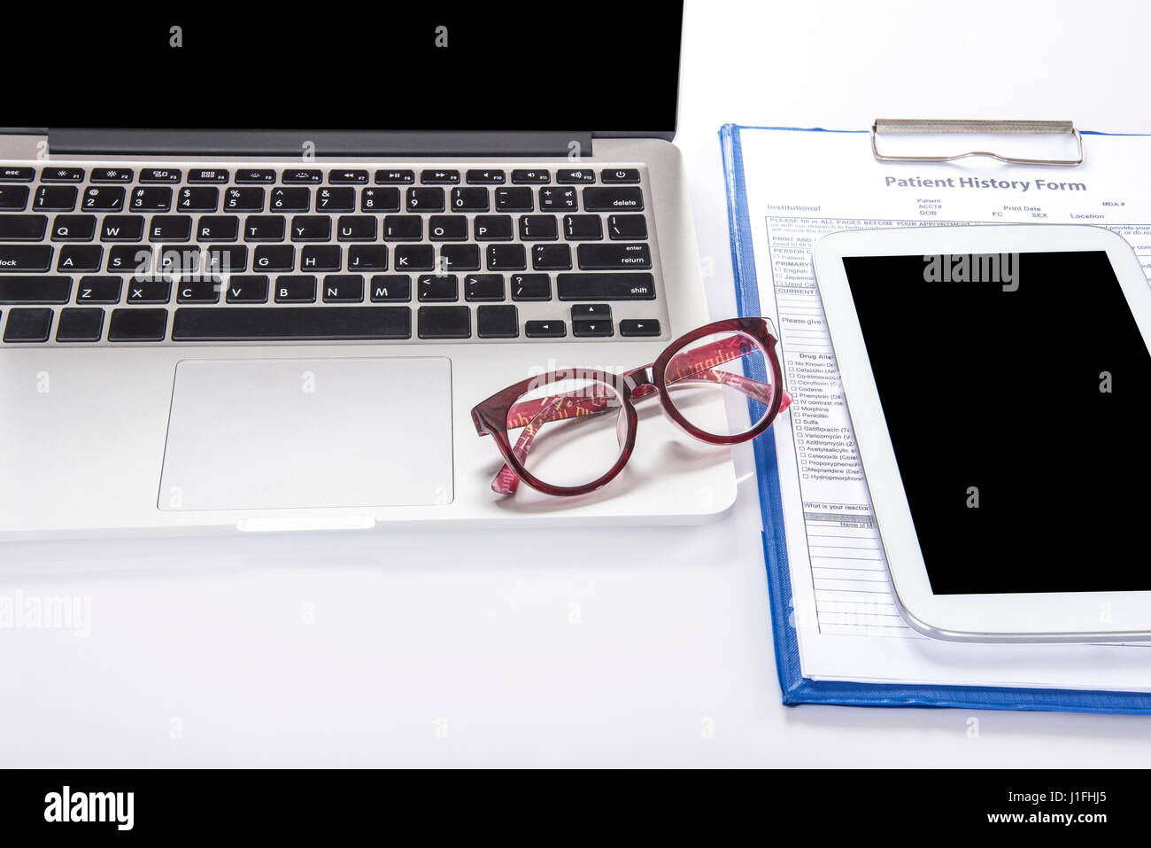 Patient history form hi-res stock photography and images - Alamy