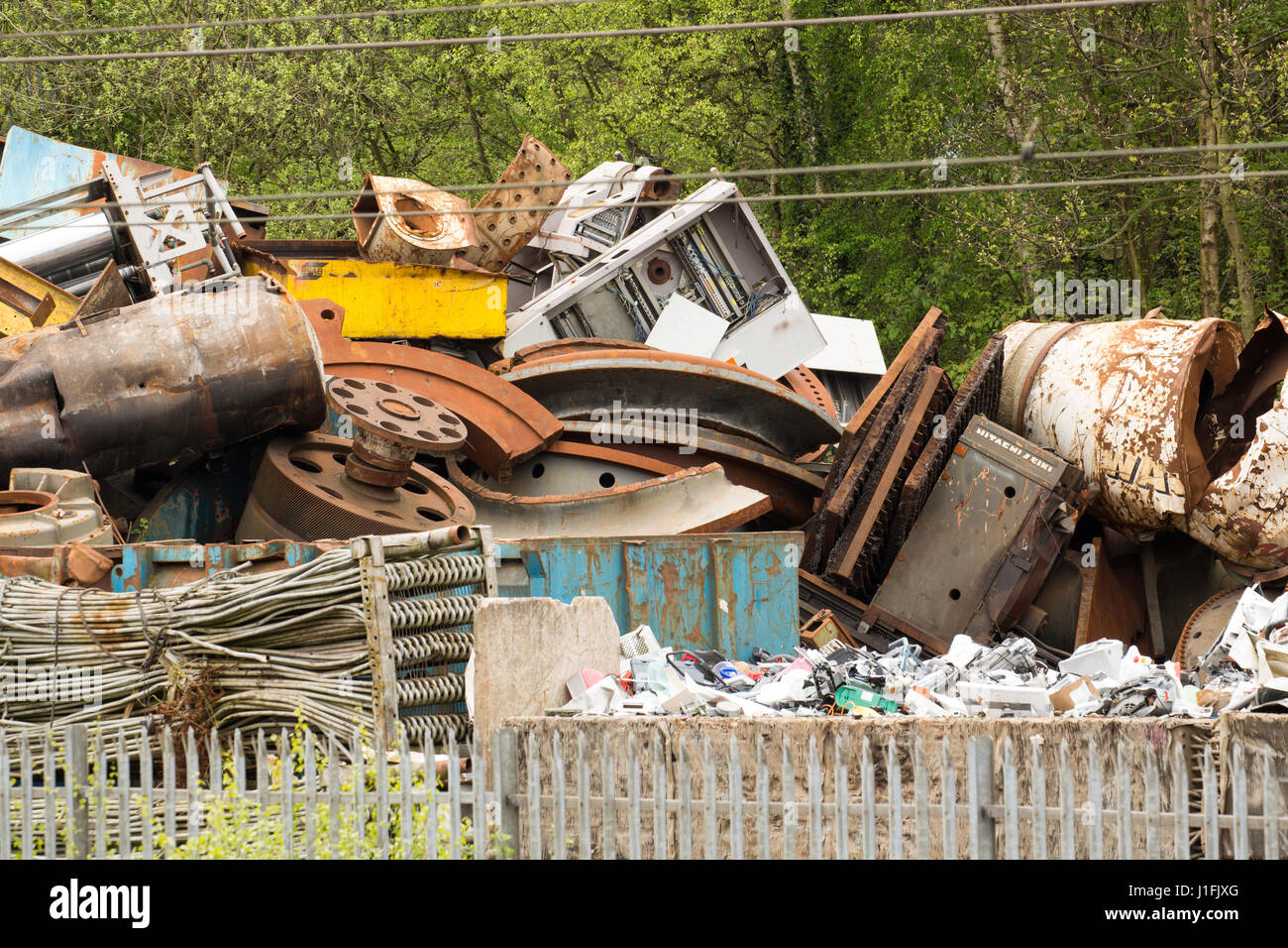 Metal Scrap Yard Stock Photo - Alamy