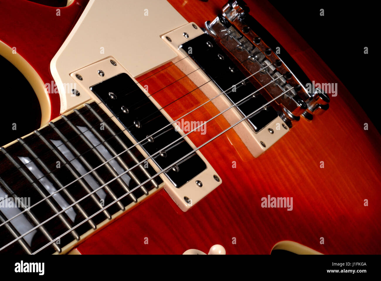 Electric instruments hi-res stock photography and images - Alamy