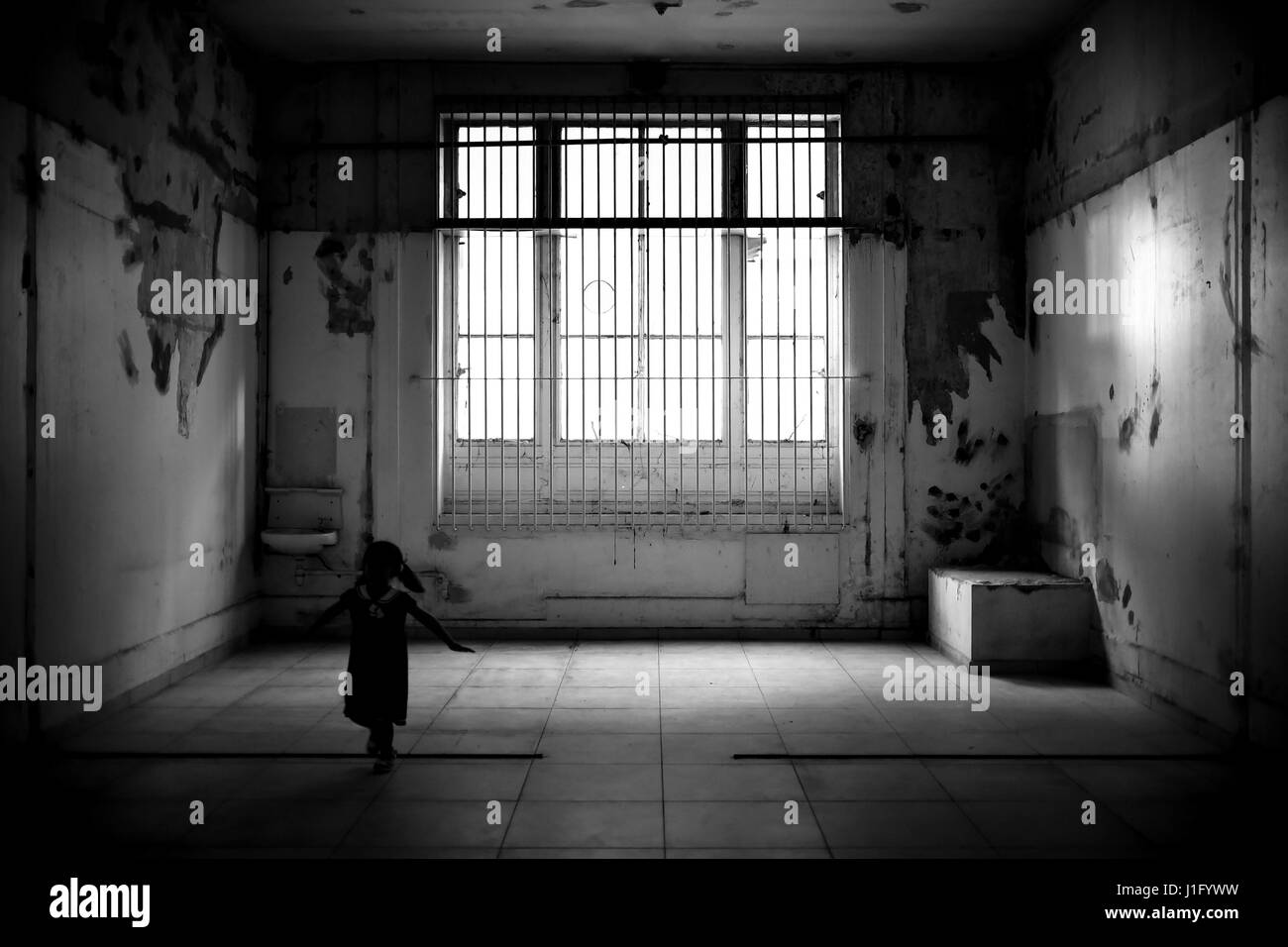 Empty cell hi-res stock photography and images - Alamy