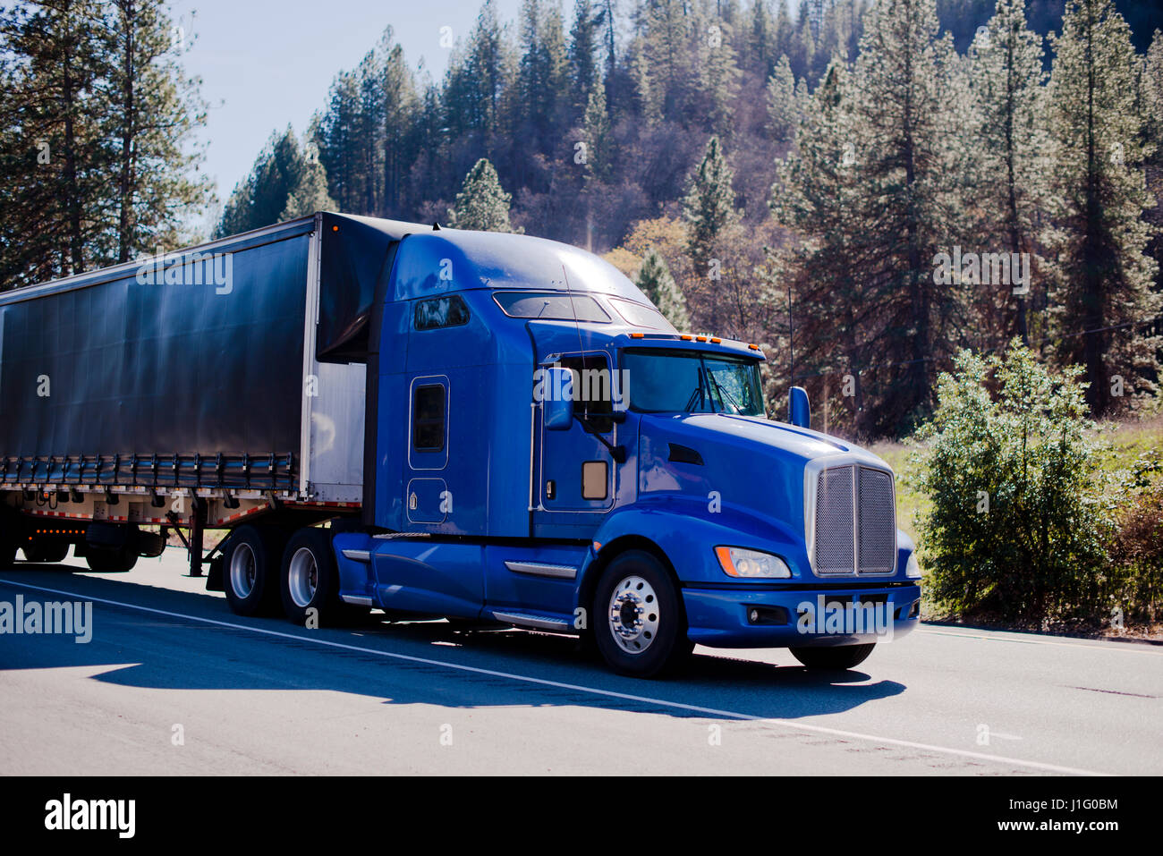 Combination truck hi-res stock photography and images - Alamy