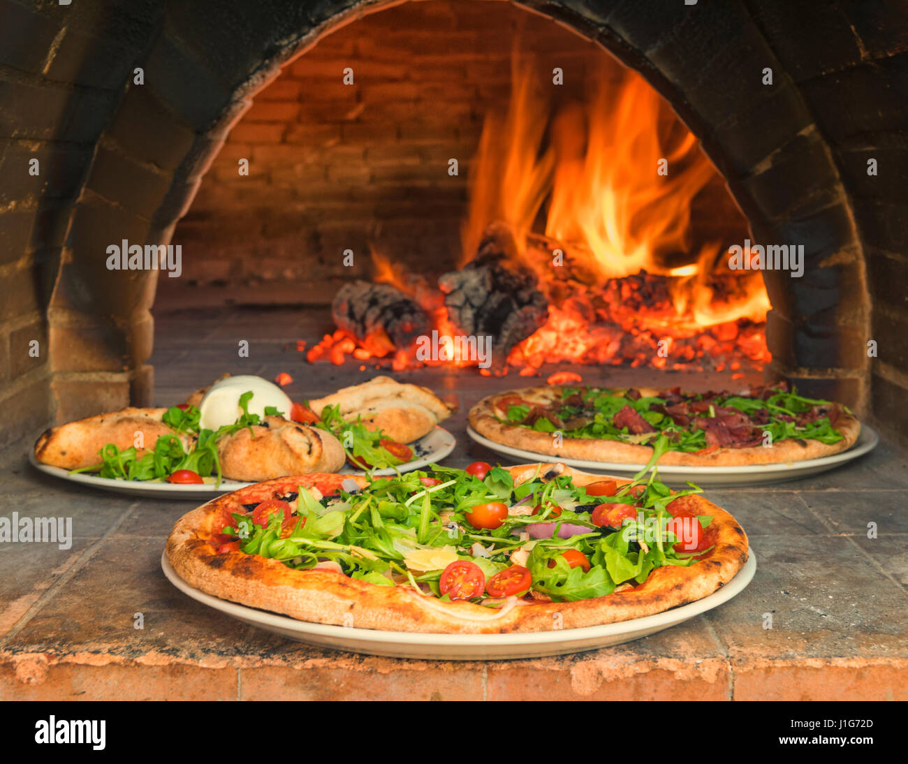 Pizza oven hi-res stock photography and images - Alamy