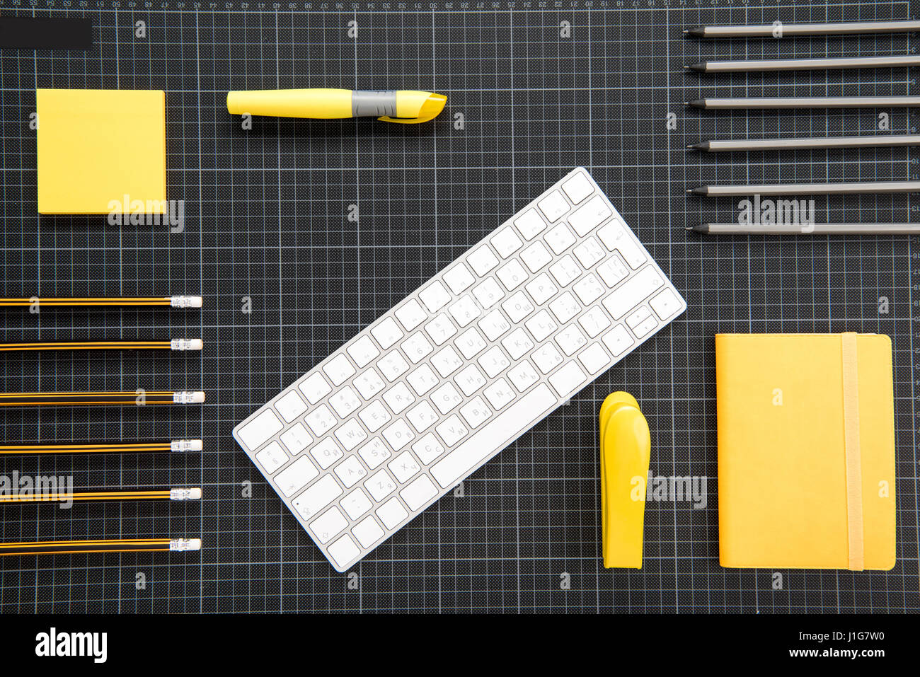 Organized workplace keyboard hi-res stock photography and images - Alamy