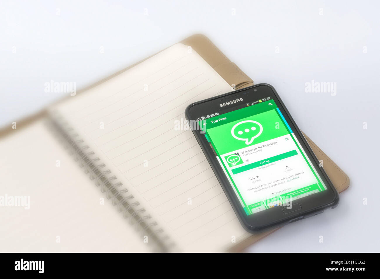 Downloader hi-res stock photography and images - Alamy