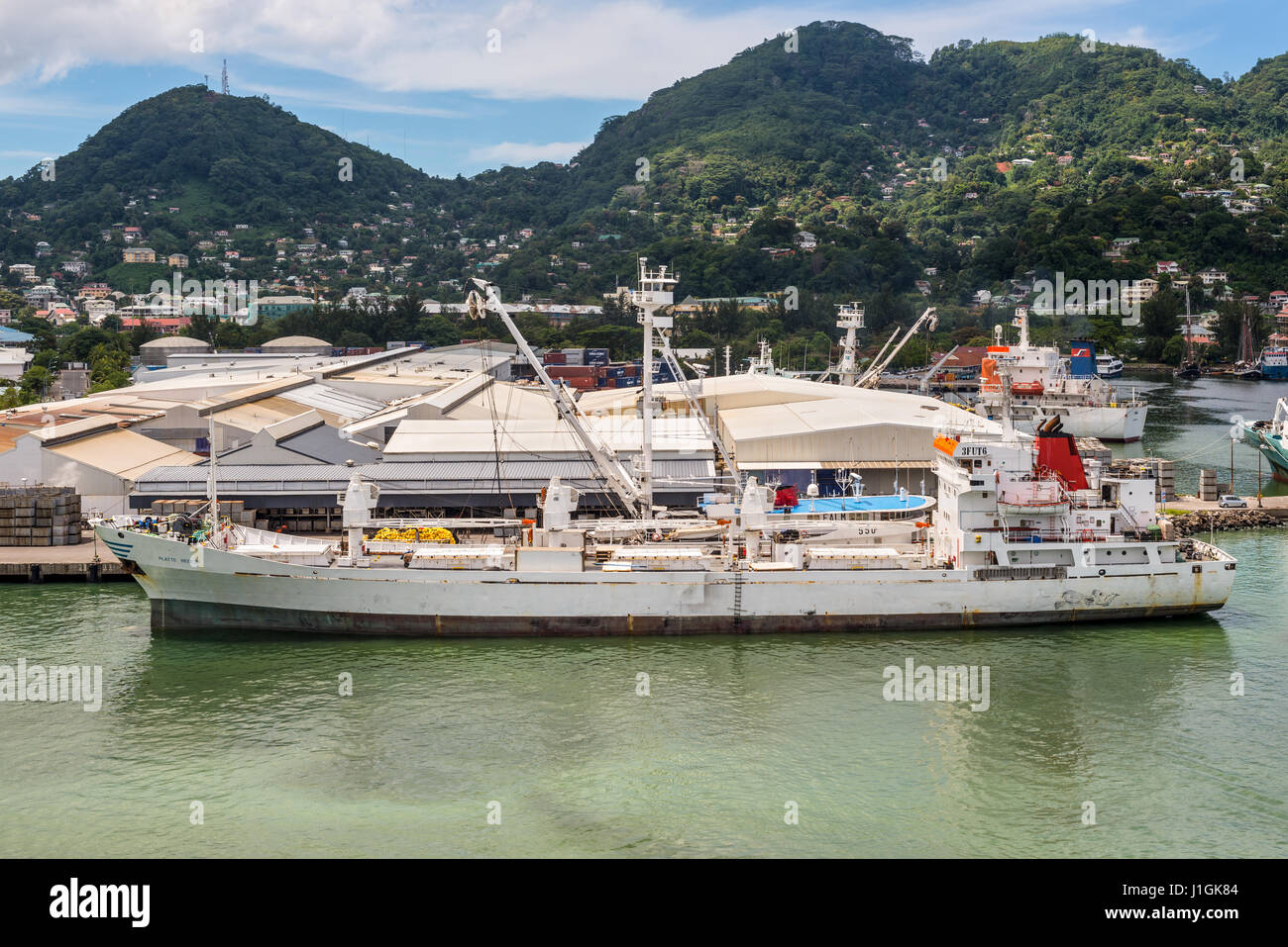 Reefer ship hi-res stock photography and images - Alamy