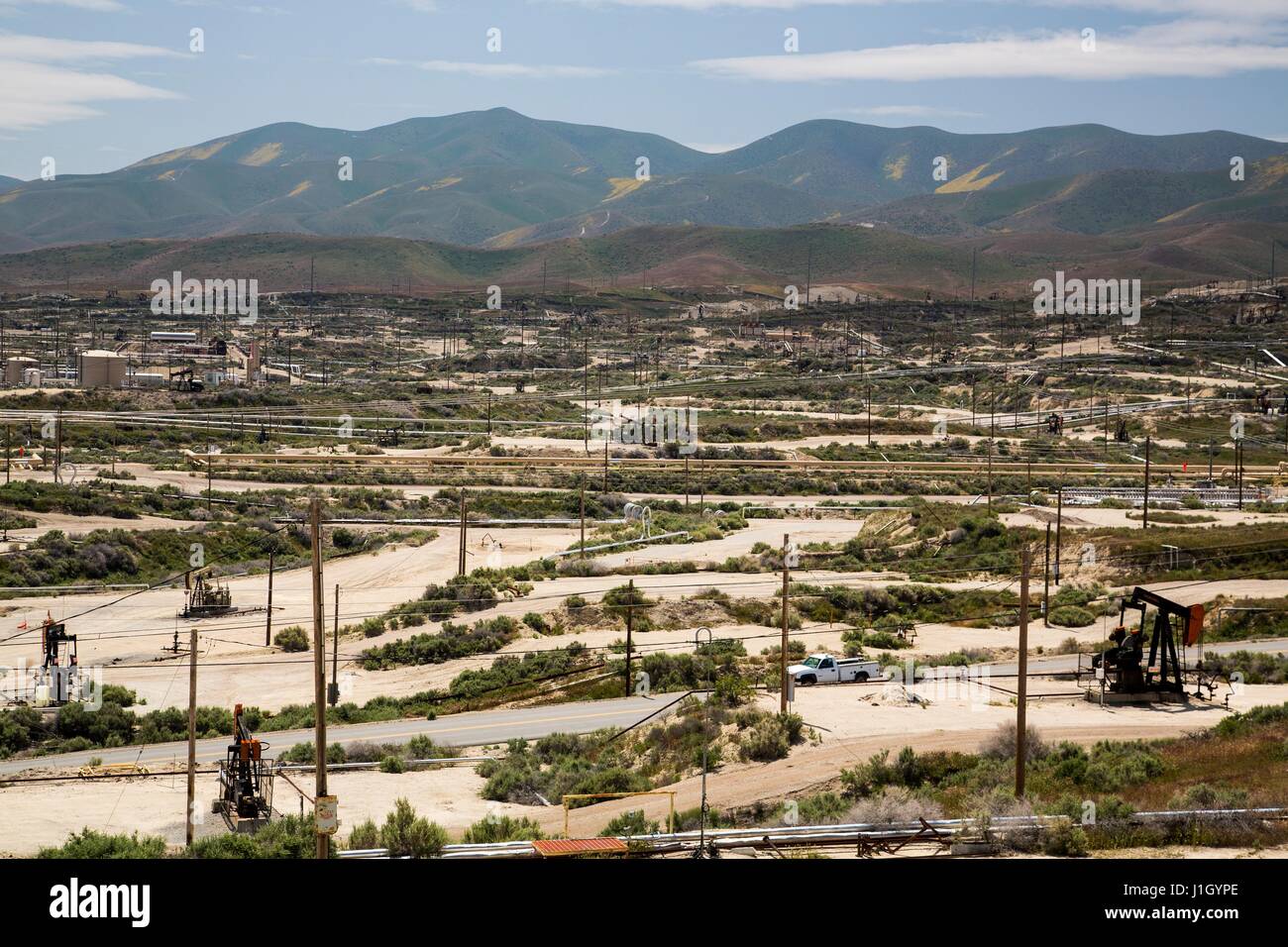 Kern river oil field hi-res stock photography and images - Alamy