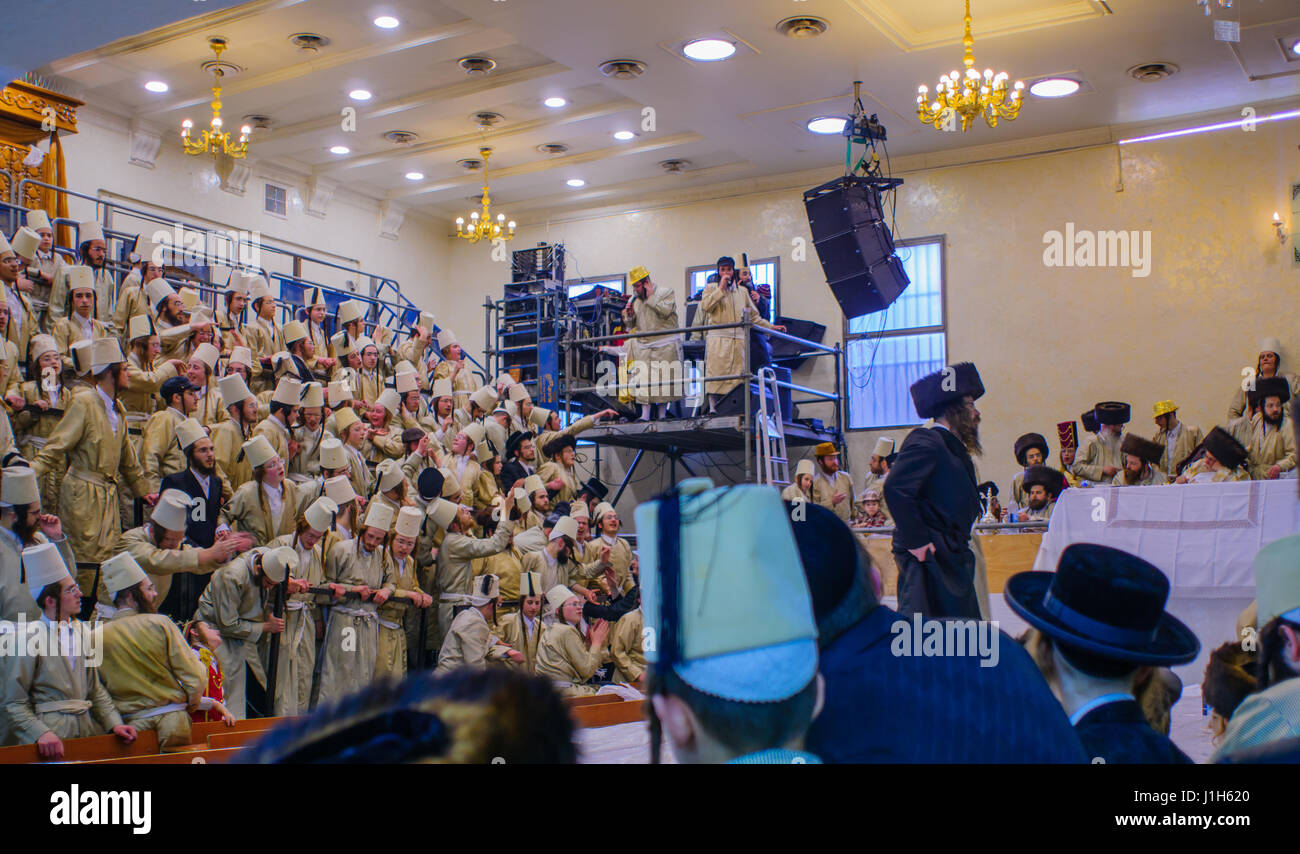 Jewish hasidic dance hi-res stock photography and images - Alamy