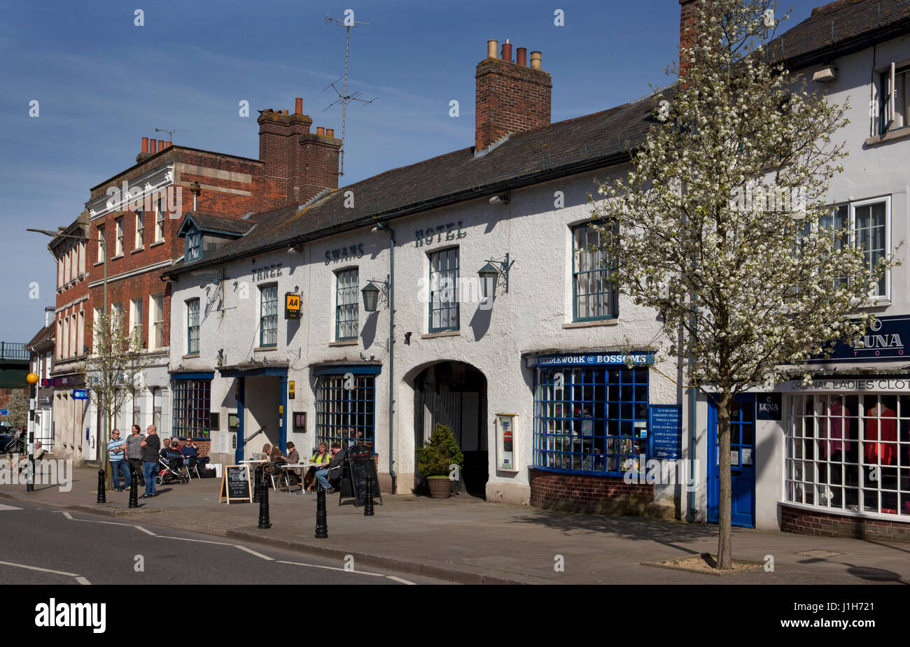 England berkshire hungerford high street hi-res stock photography and ...