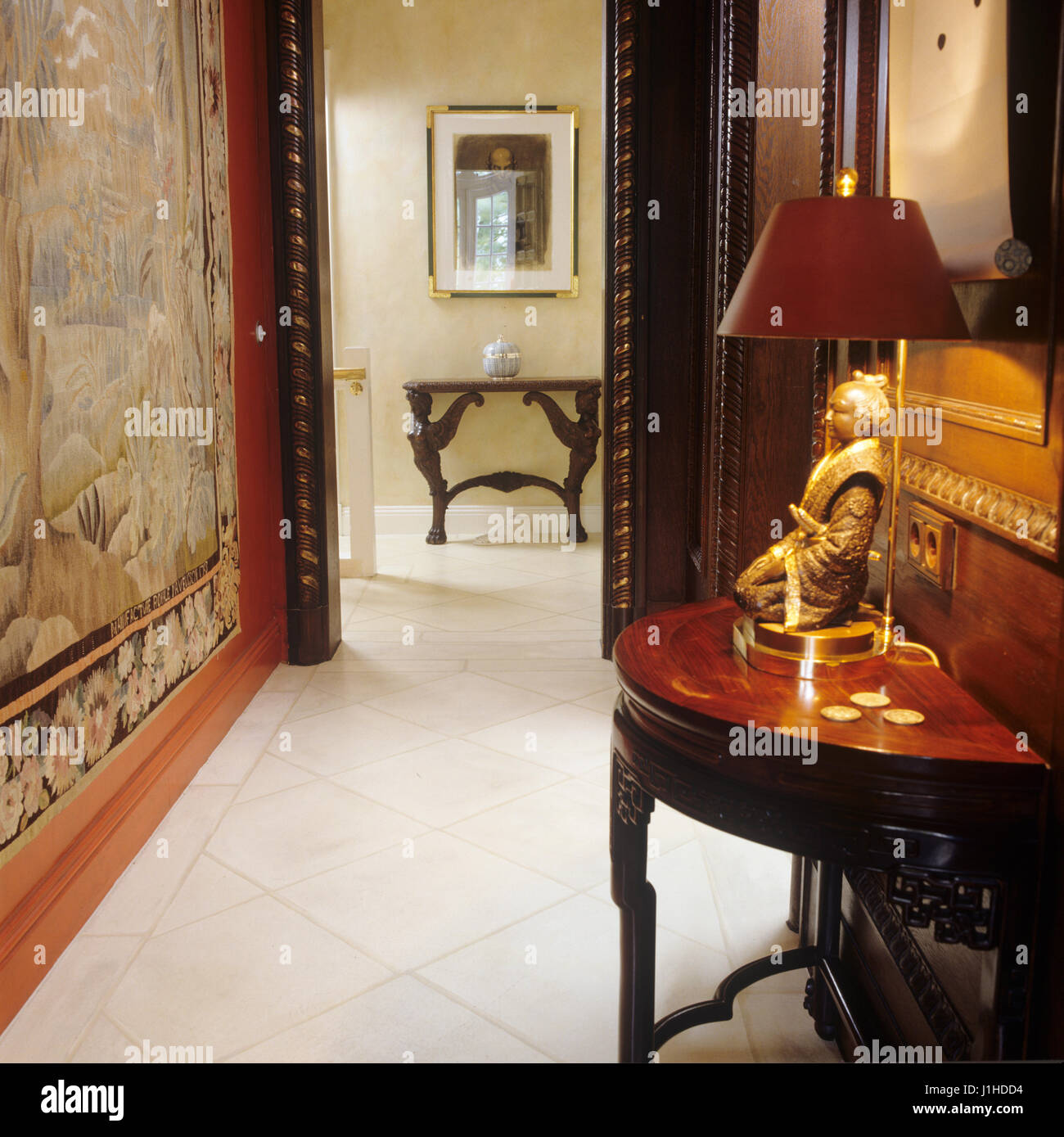 Vintage oriental artwork hi-res stock photography and images - Alamy