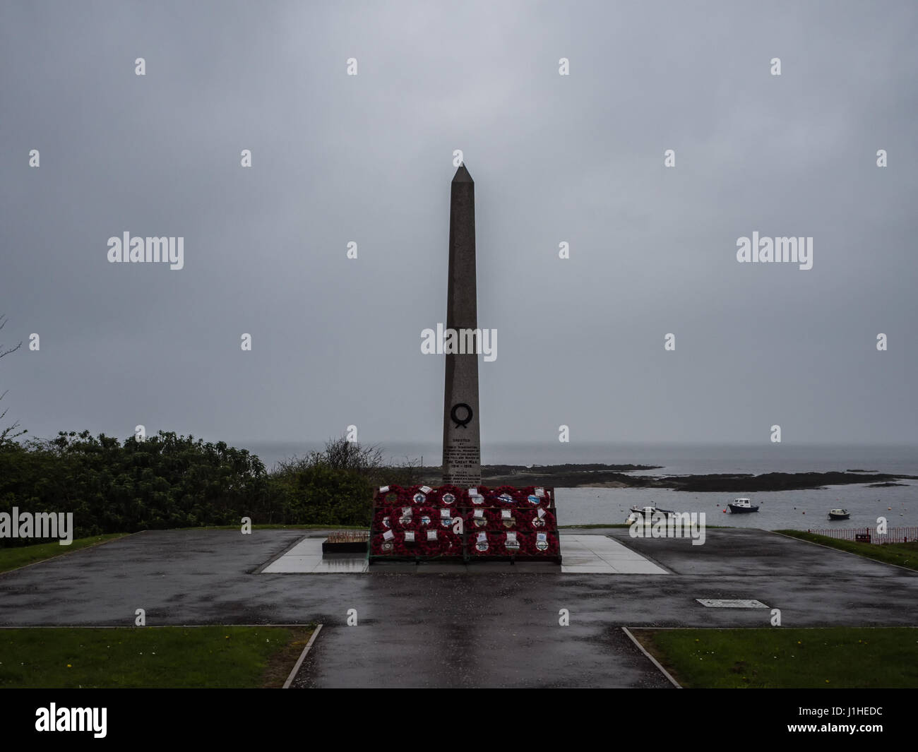 Village cenotaph hi-res stock photography and images - Alamy