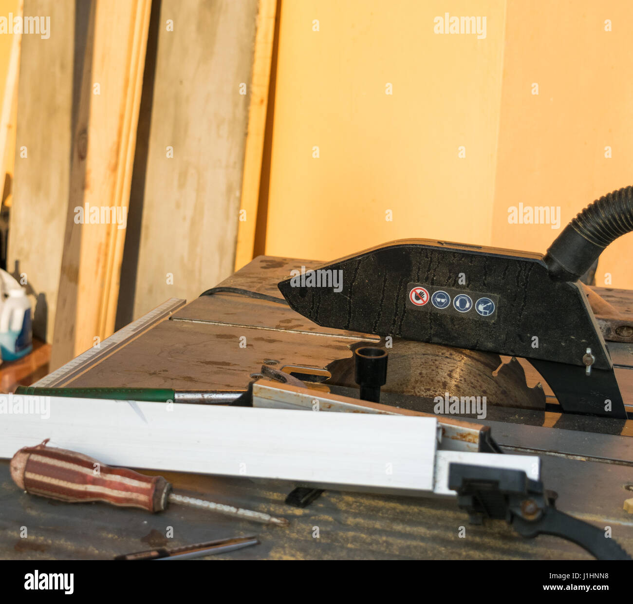 Capenter hi-res stock photography and images - Alamy