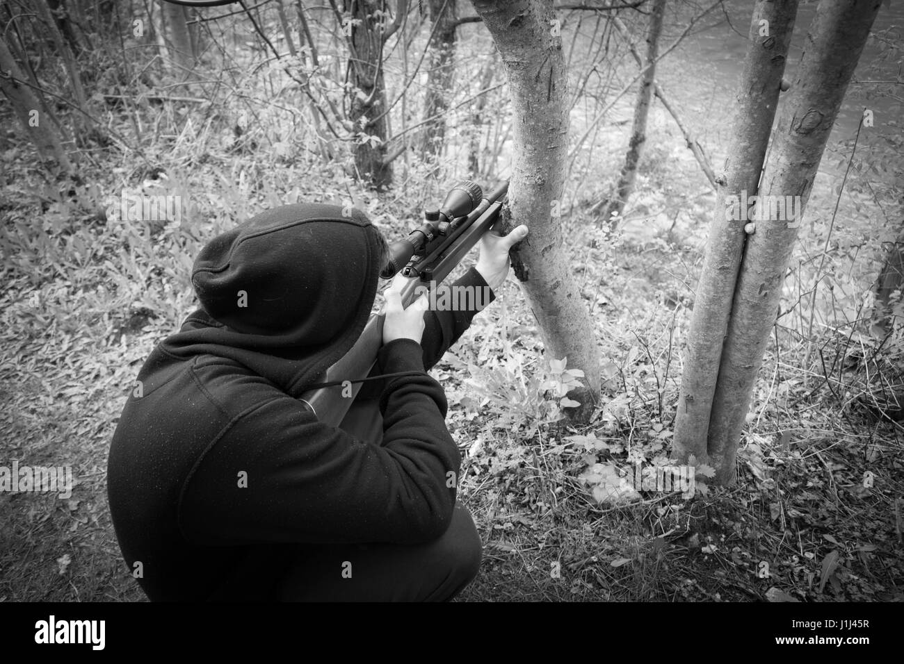 Sniper rifle hi-res stock photography and images - Alamy